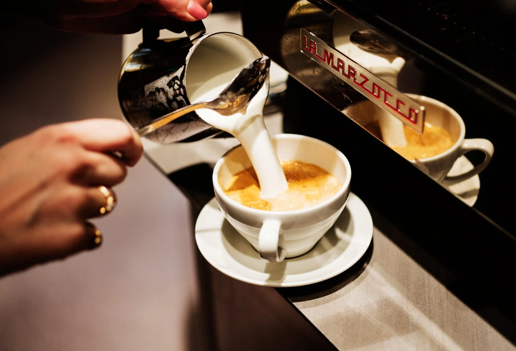 Sentralen Kafeteria, Hitchhiker Restaurant og takterrassen på Sentralen ...