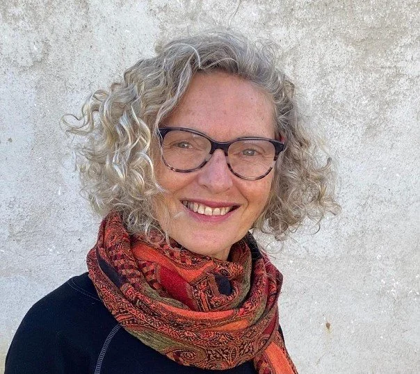 The Lyno Method: addressing chronic pain and injuries by releasing ...