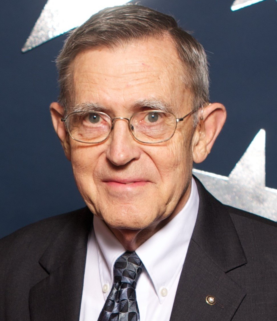 Scholarships — Bellevue Schools Foundation