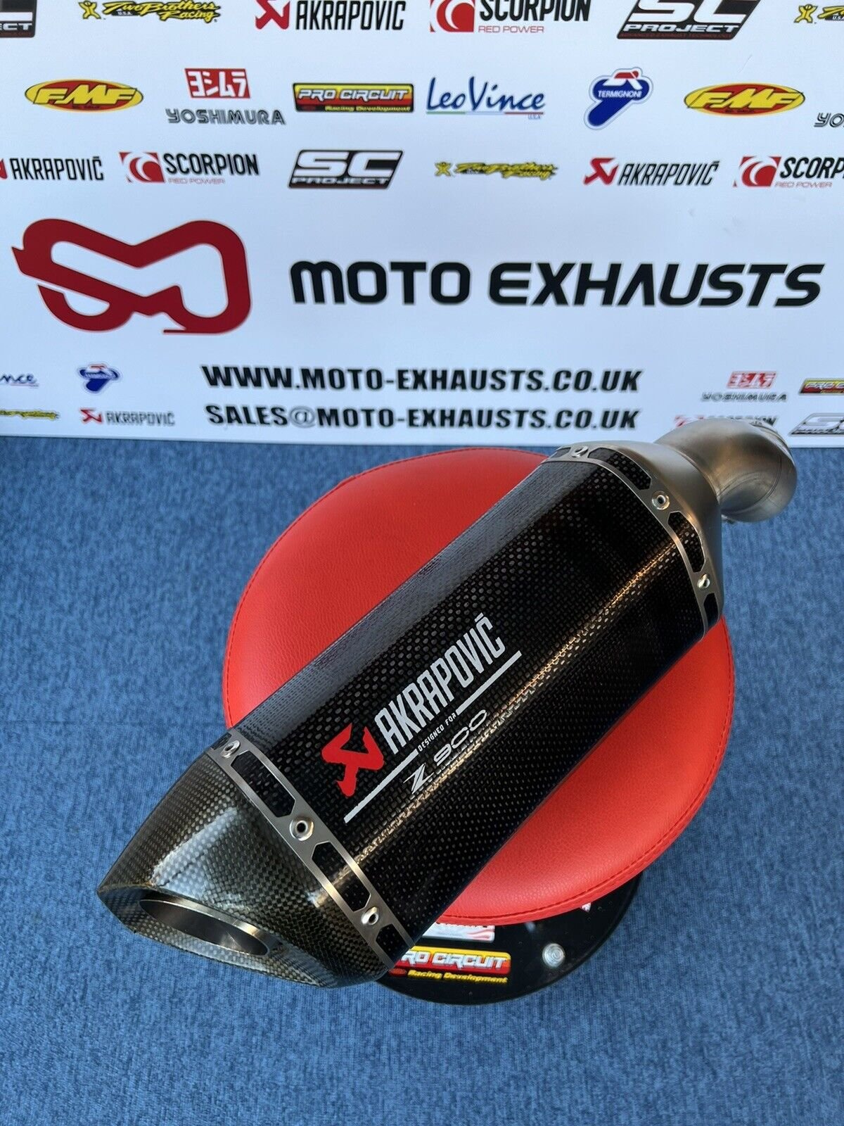 Kawasaki Z900 Akrapovic Carbon — Moto Exhausts