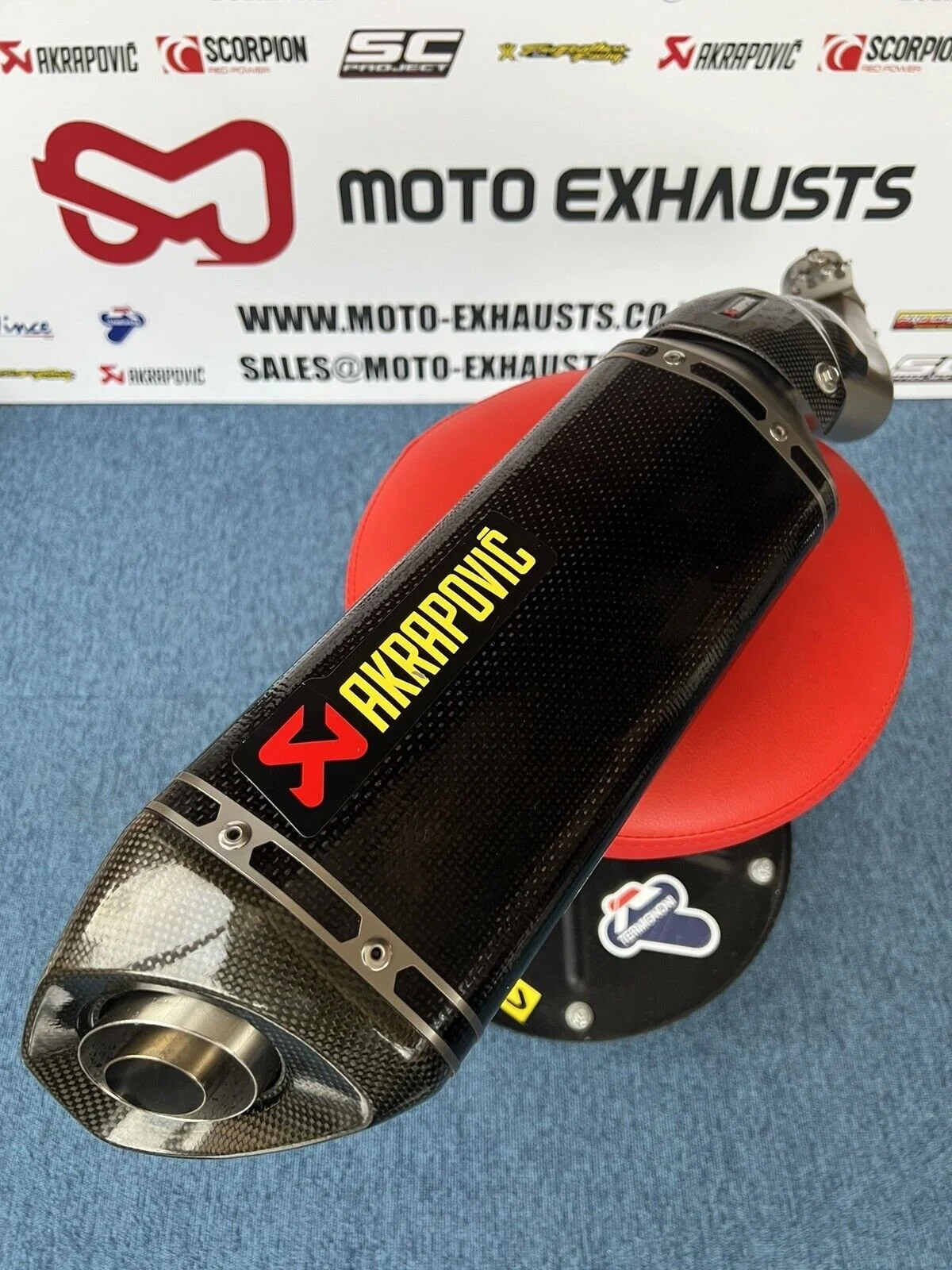 Kawasaki Z800 Akrapovic Carbon Silencer Slip-On Exhaust Silencer — Moto Exhausts