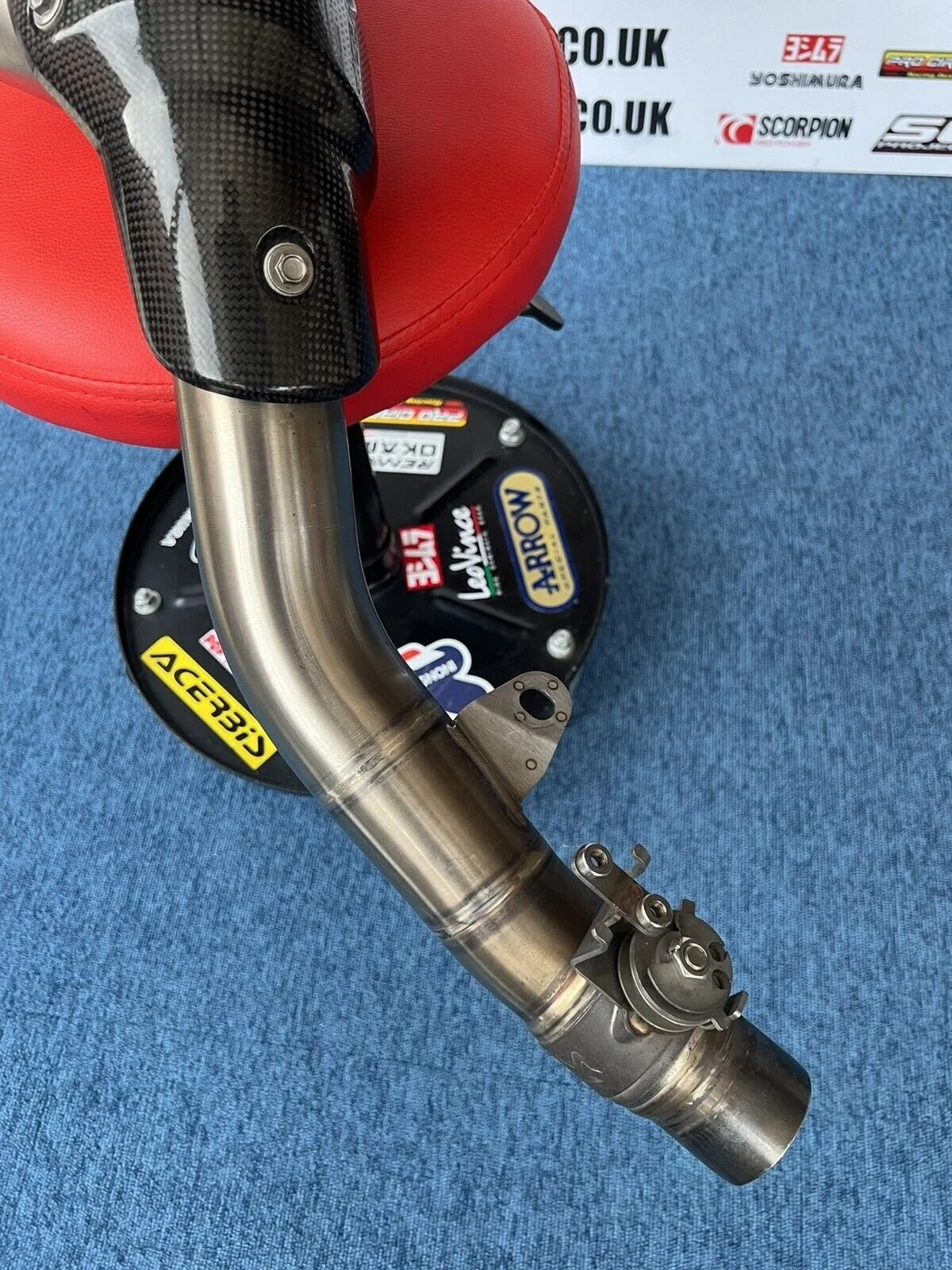 Kawasaki Z800 Akrapovic Carbon Silencer Slip-On Exhaust Silencer — Moto Exhausts
