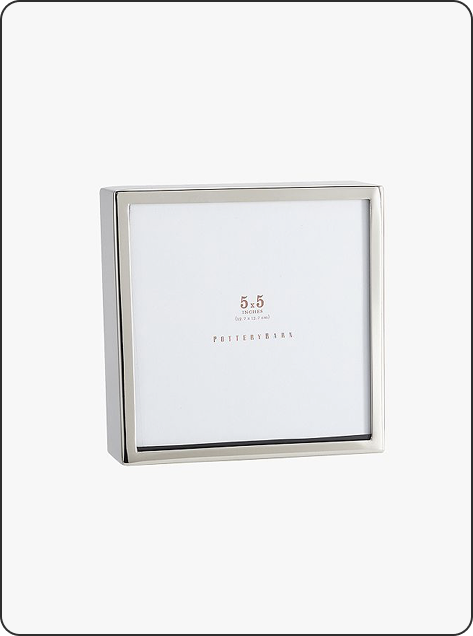 Museum-Inspired Frames — For Living