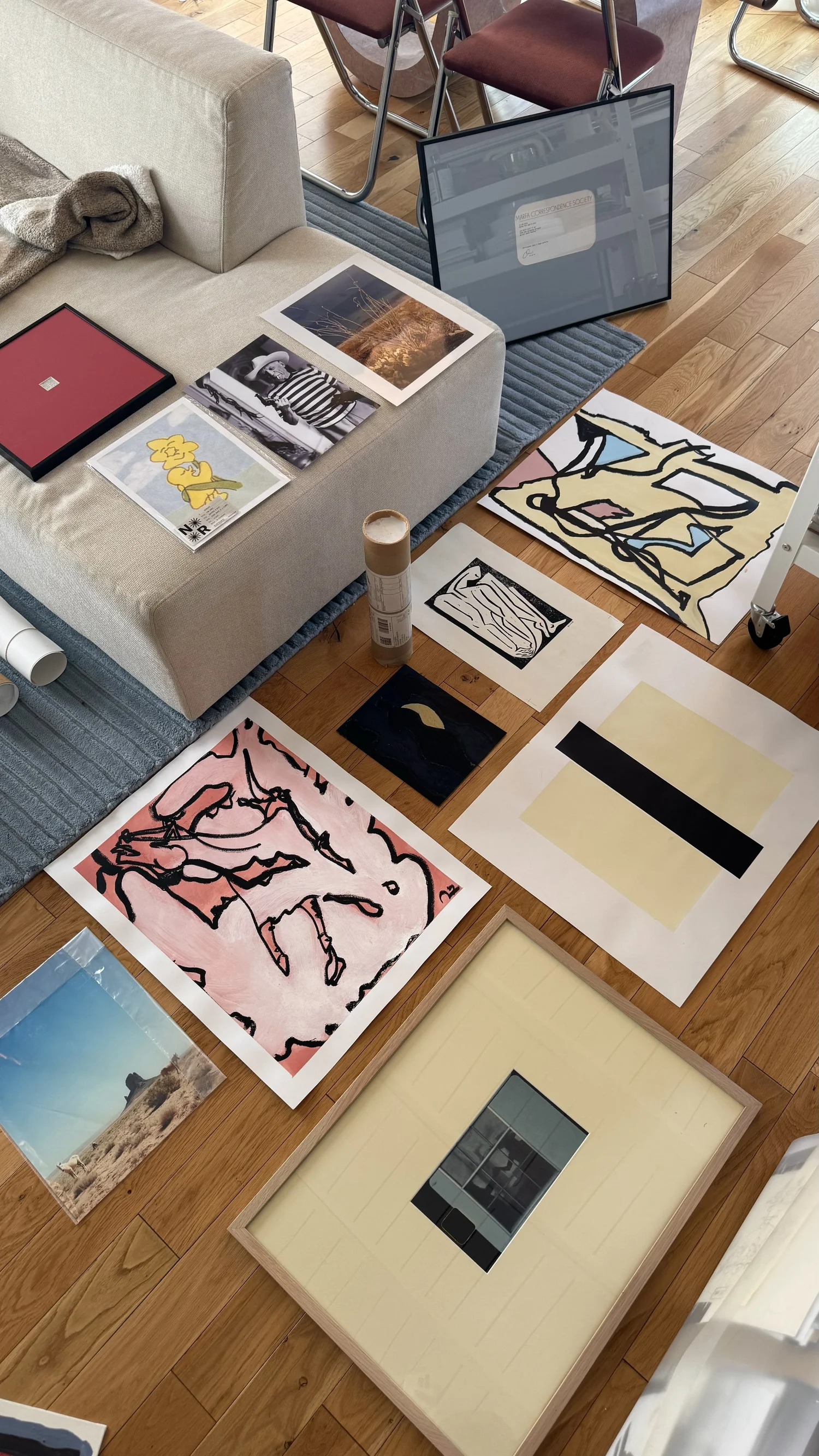 Museum-Inspired Frames — For Living