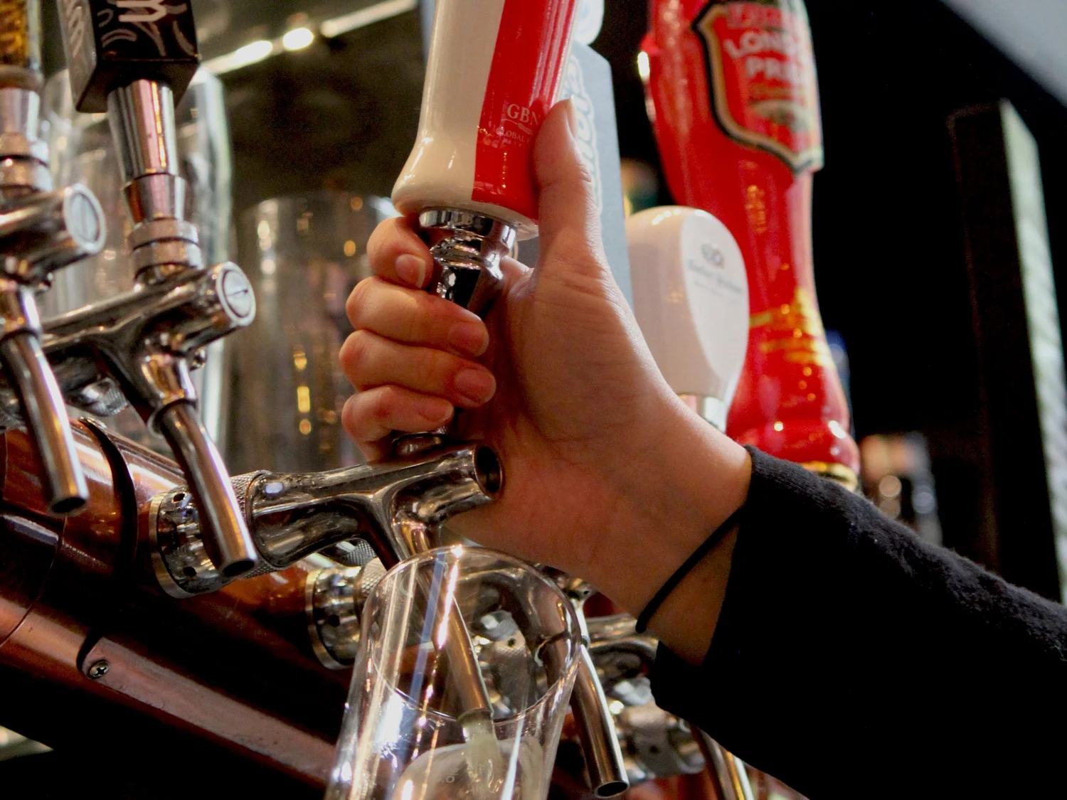 Beer Bistro Toronto | Craft Beer, Delicious Food, and Fun Atmosphere