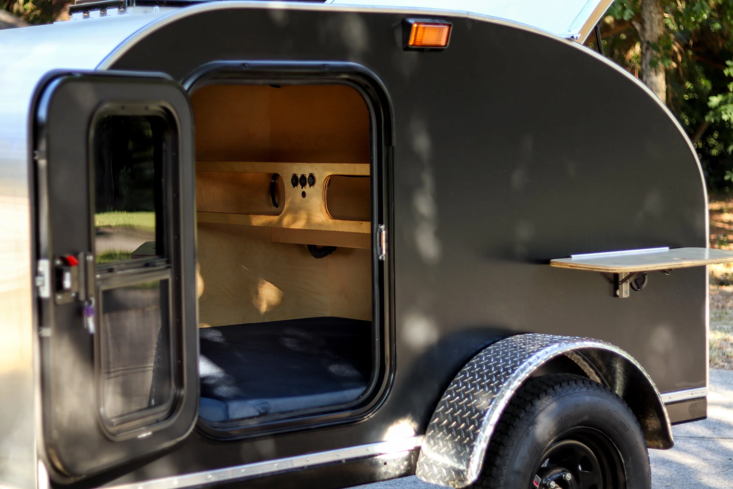 Teardrop Models — Wander Tears