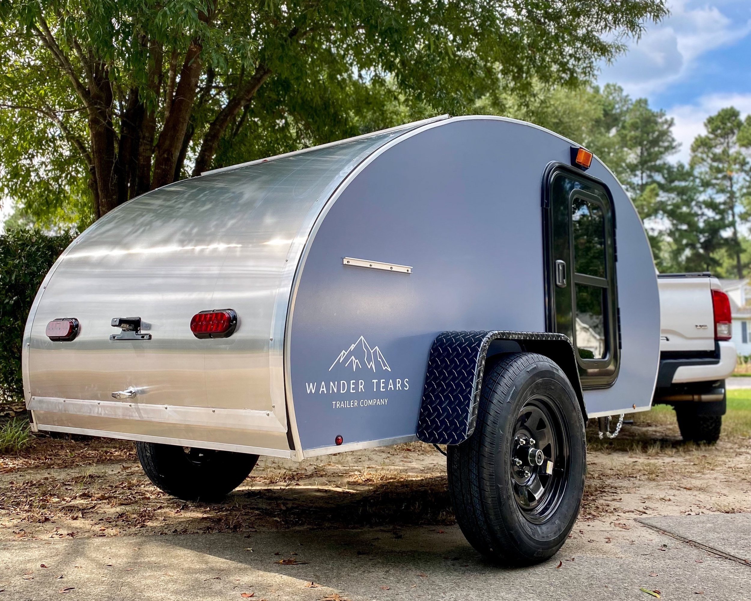 Teardrop Models — Wander Tears