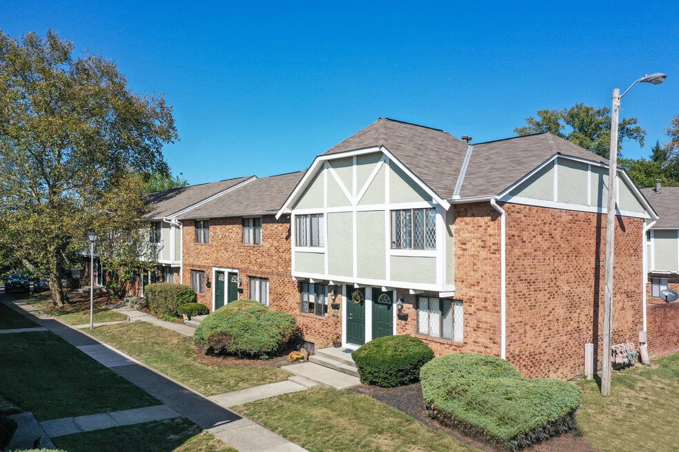 Carnaby Village — The Barrington Group Inc