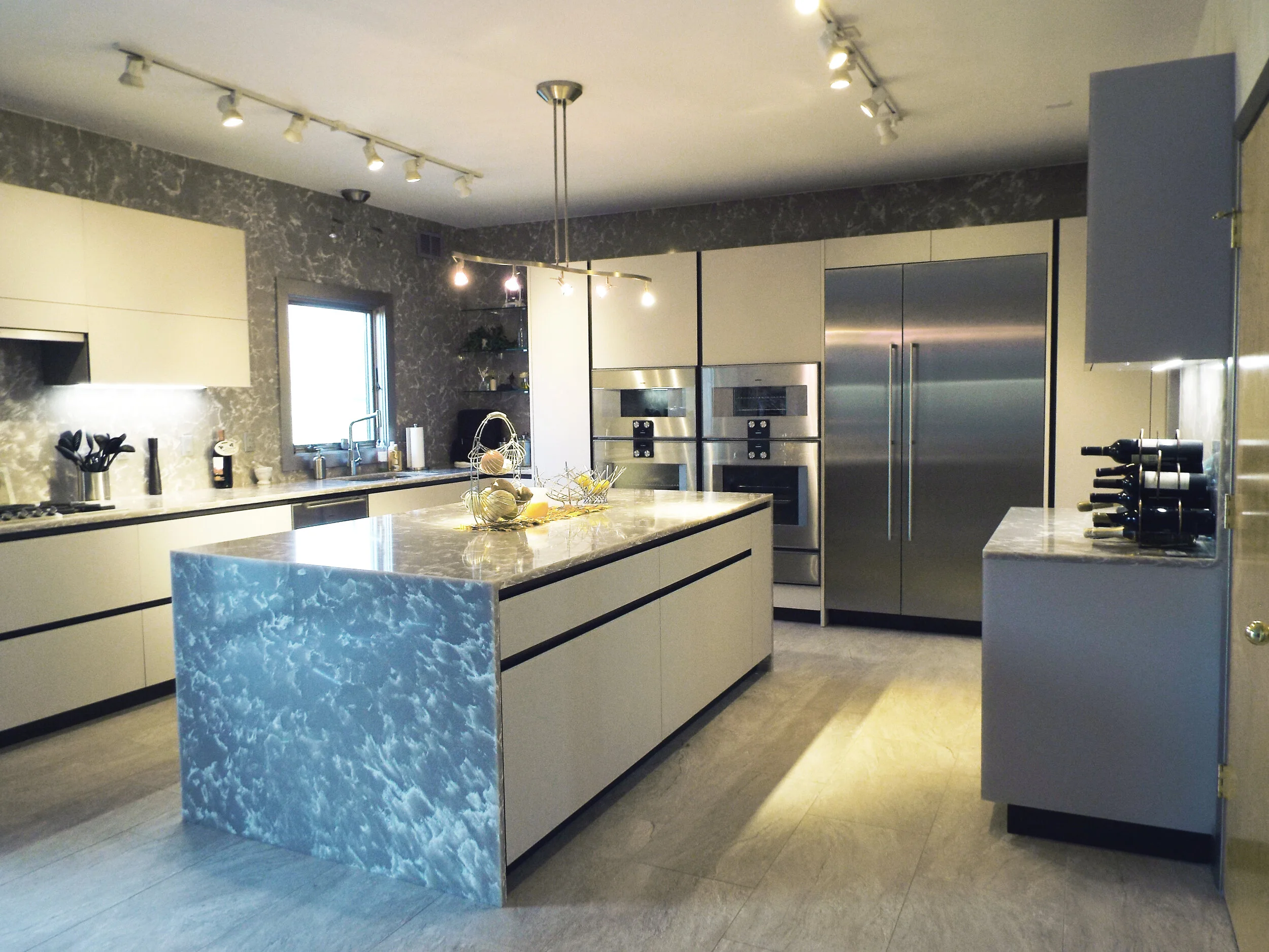 Kitchen Meets Italy — Vivid Arc