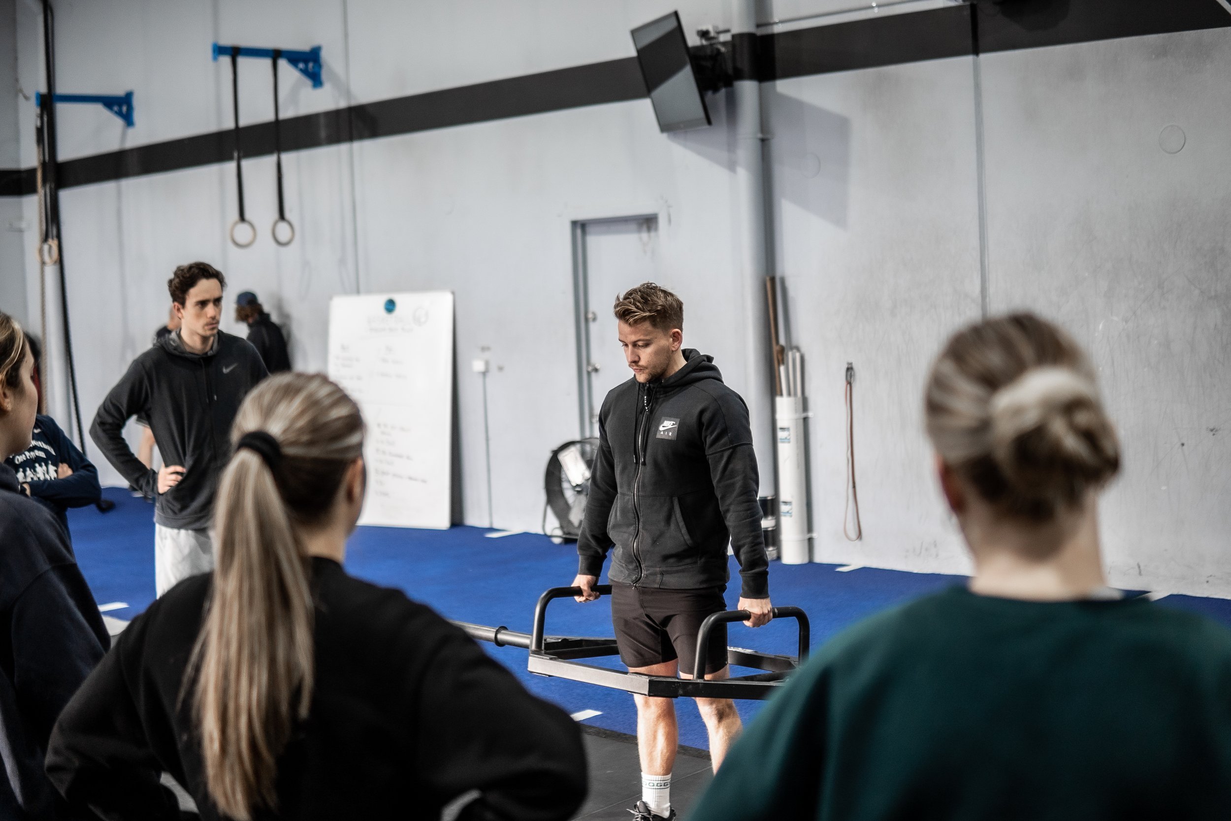 MAD Athlete Program — TEAM MOMENTUM