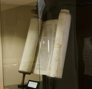 Sanctuary Art and Symbols — Sutton Place Synagogue