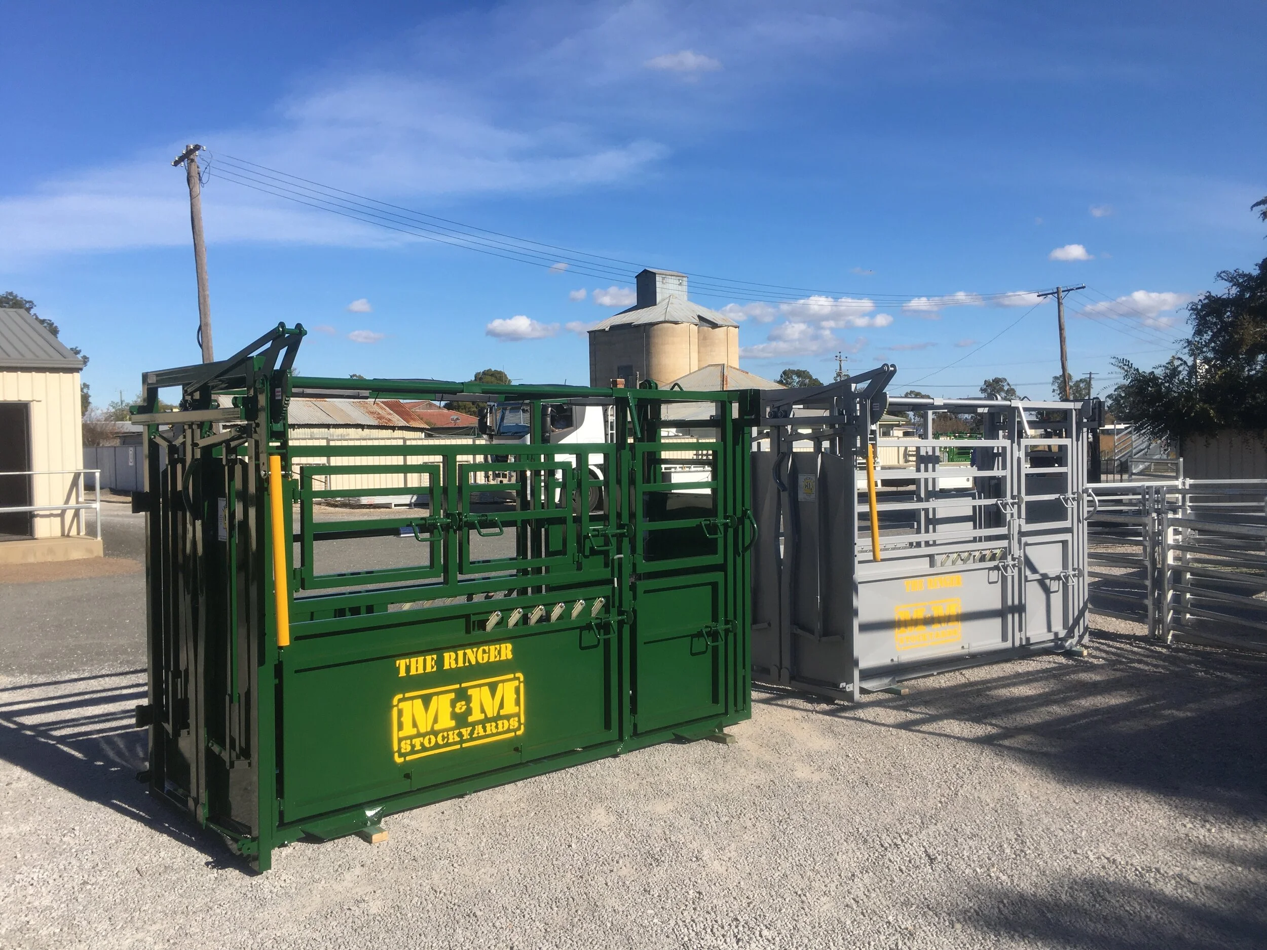 Cattle Crushes — M&M Stockyards | Building Quality Australian ...