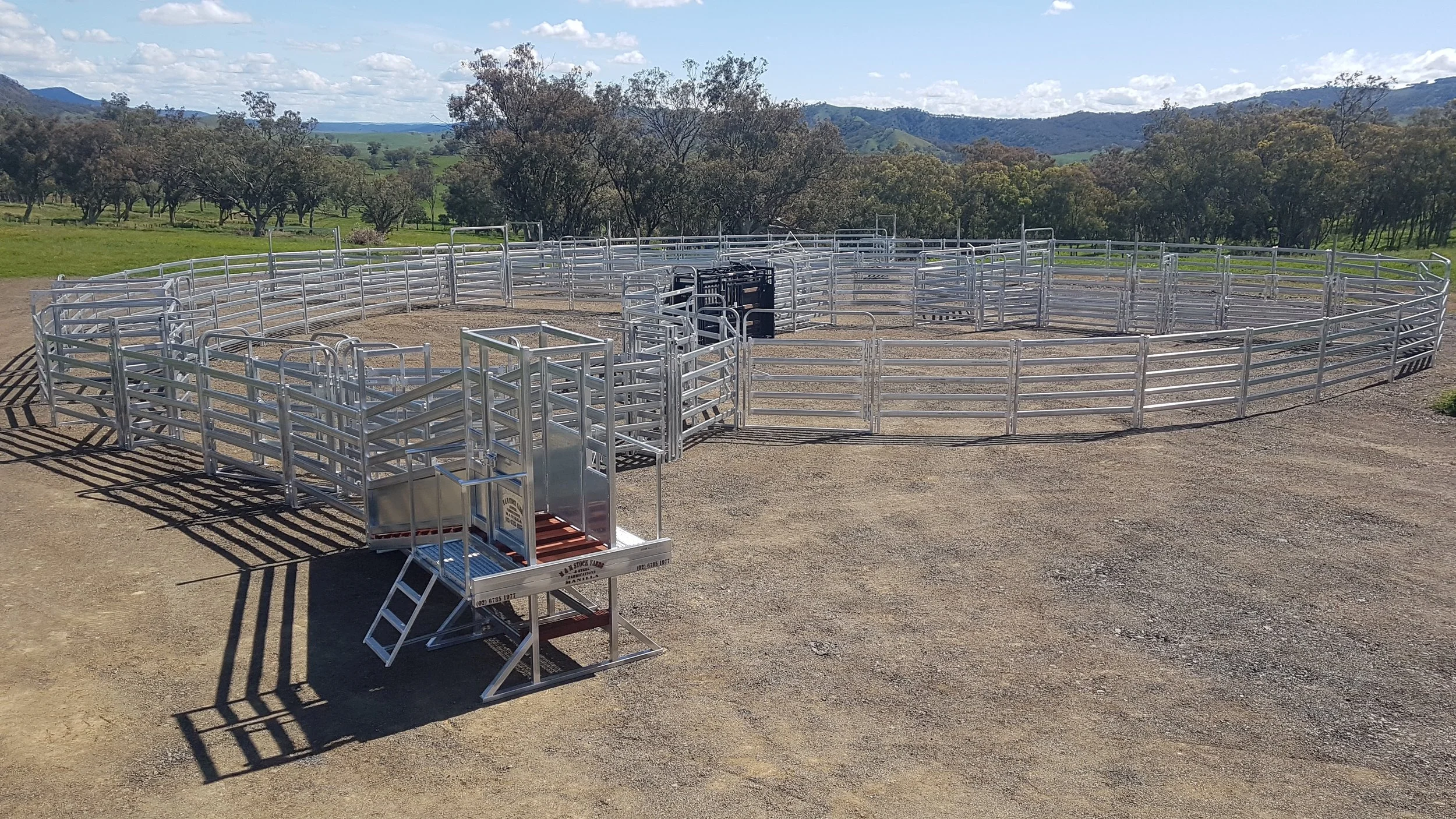 Loading Ramps — M & M Stockyards