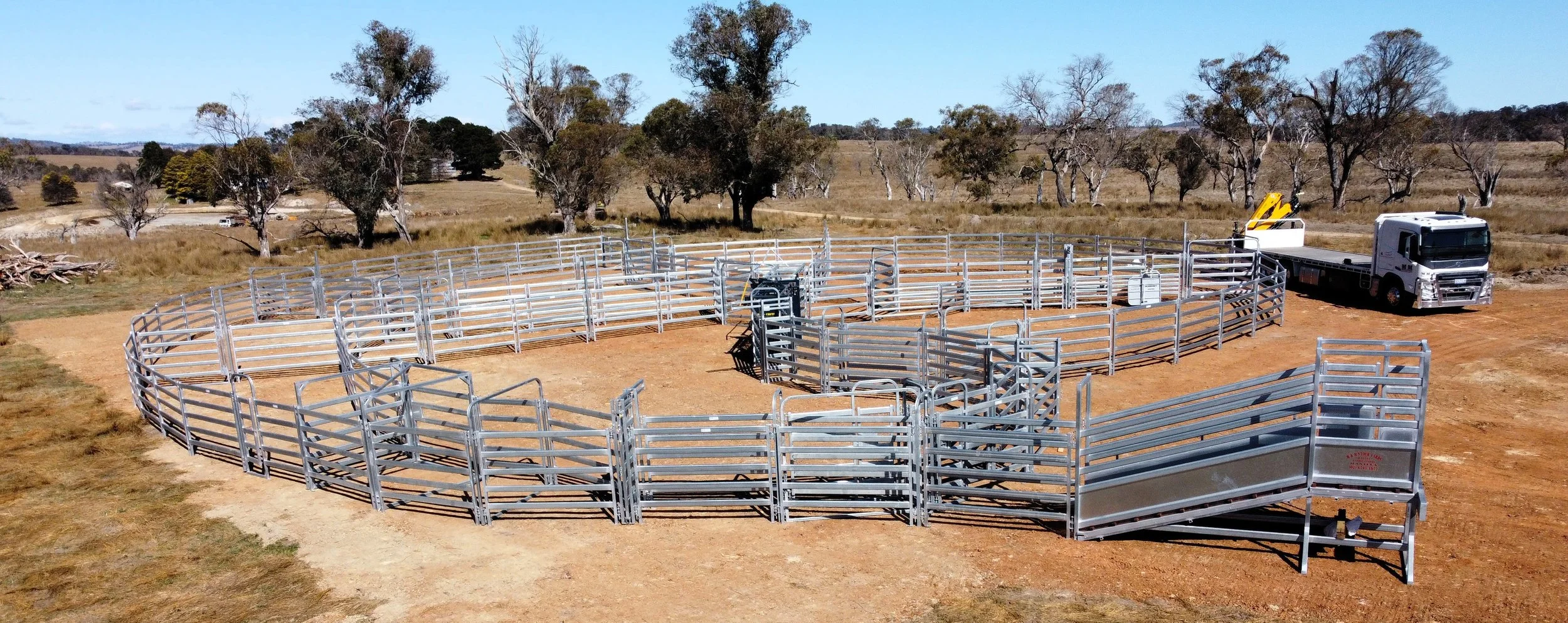 Cattle Yards — M&M Stockyards | Building Quality Australian Stockyards ...