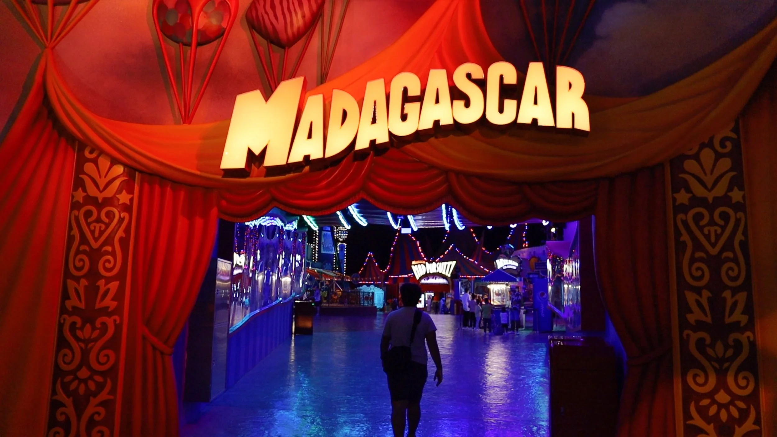 Complete Guide to Motiongate Dubai — One Way Ticket