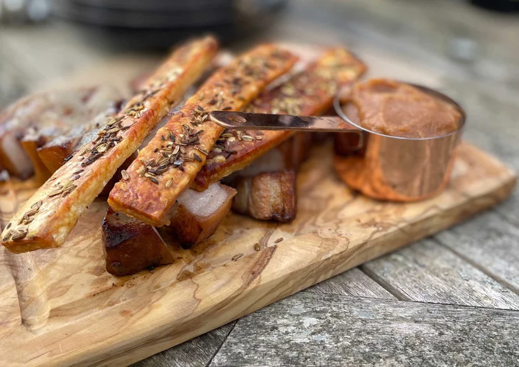 Food & Drink — The Gun Inn