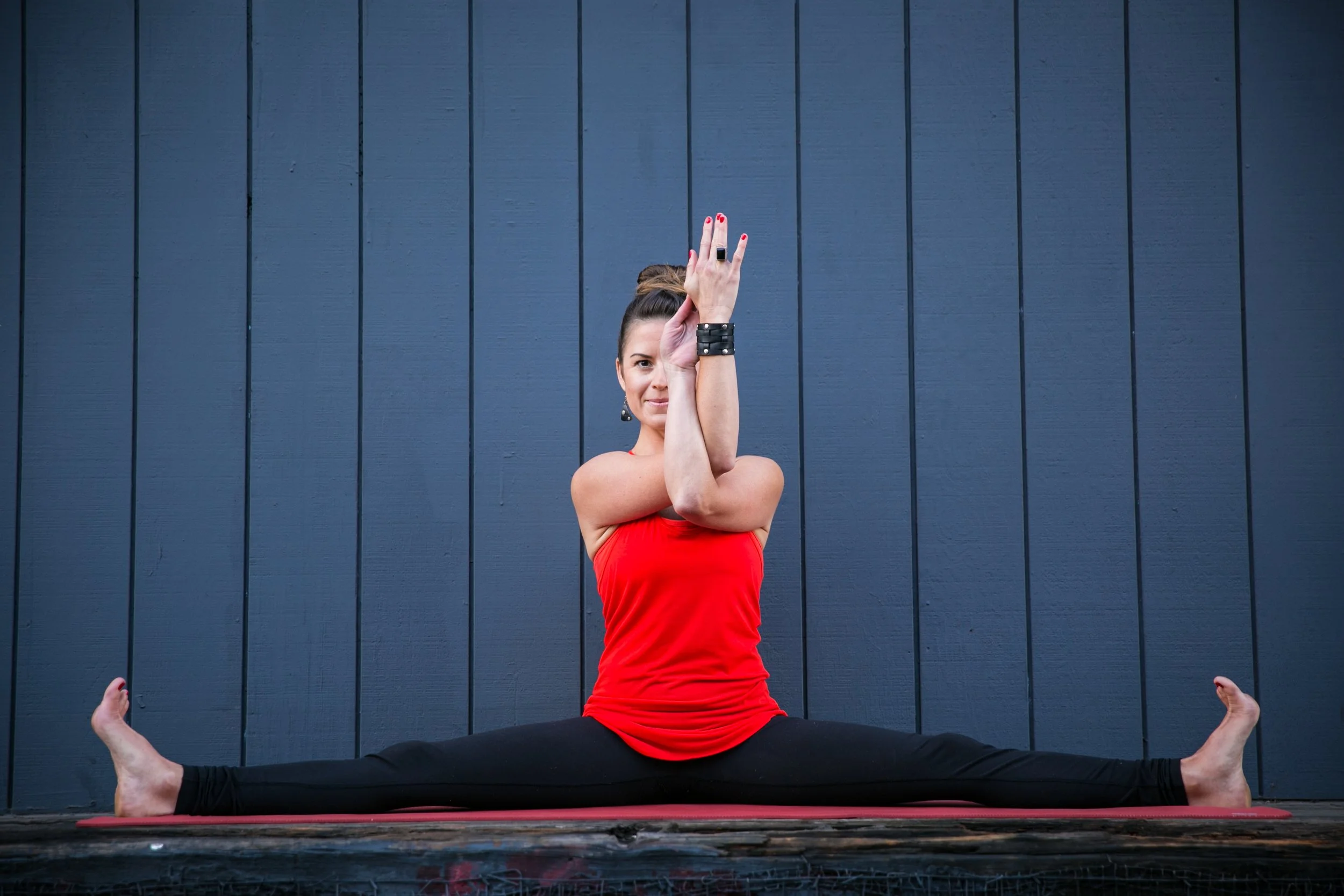 What is Non-Duality in Yoga? Dualism and Non-Dualism — Emily Light Yoga