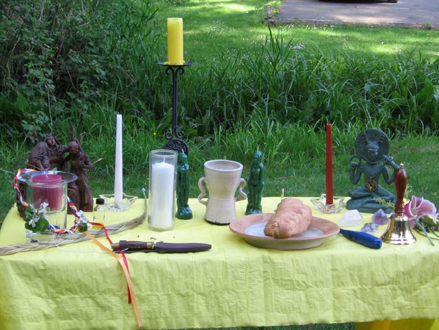 Pagan Altars: Beginners Guide — Celebrate Pagan Holidays