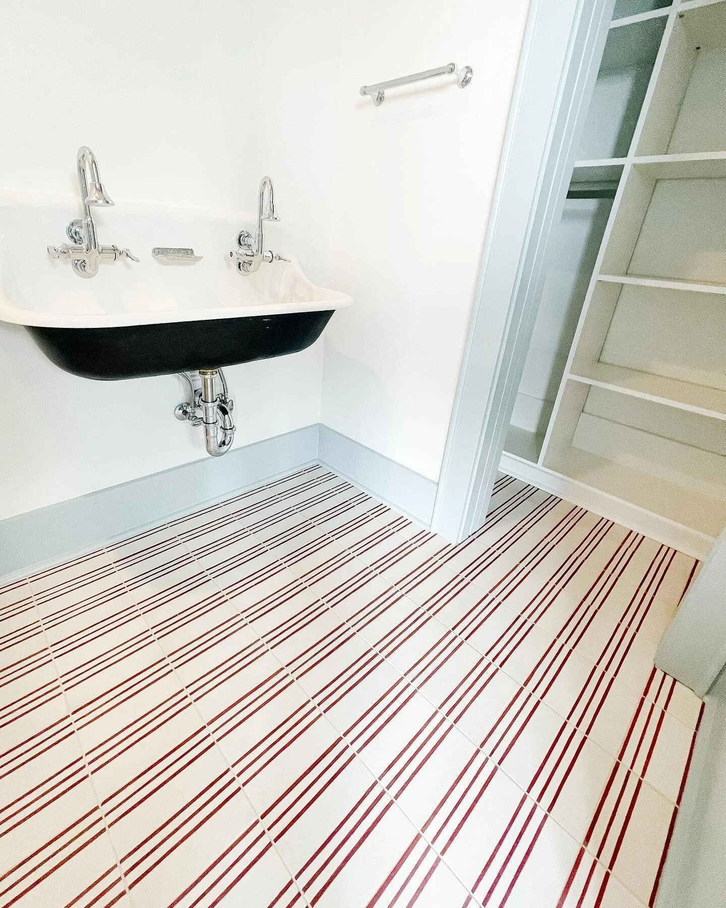 Refine Tile & Design