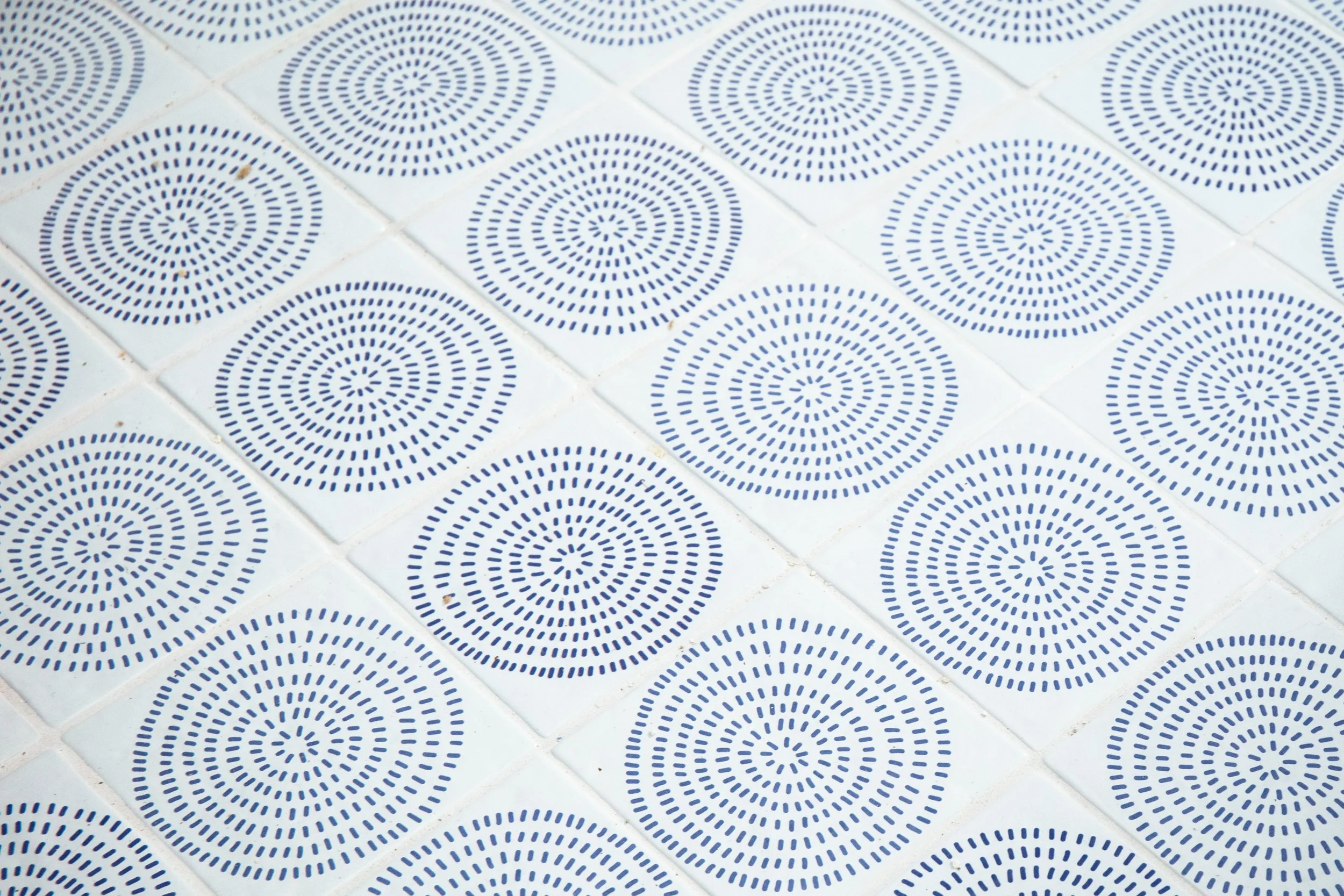 Refine Tile & Design