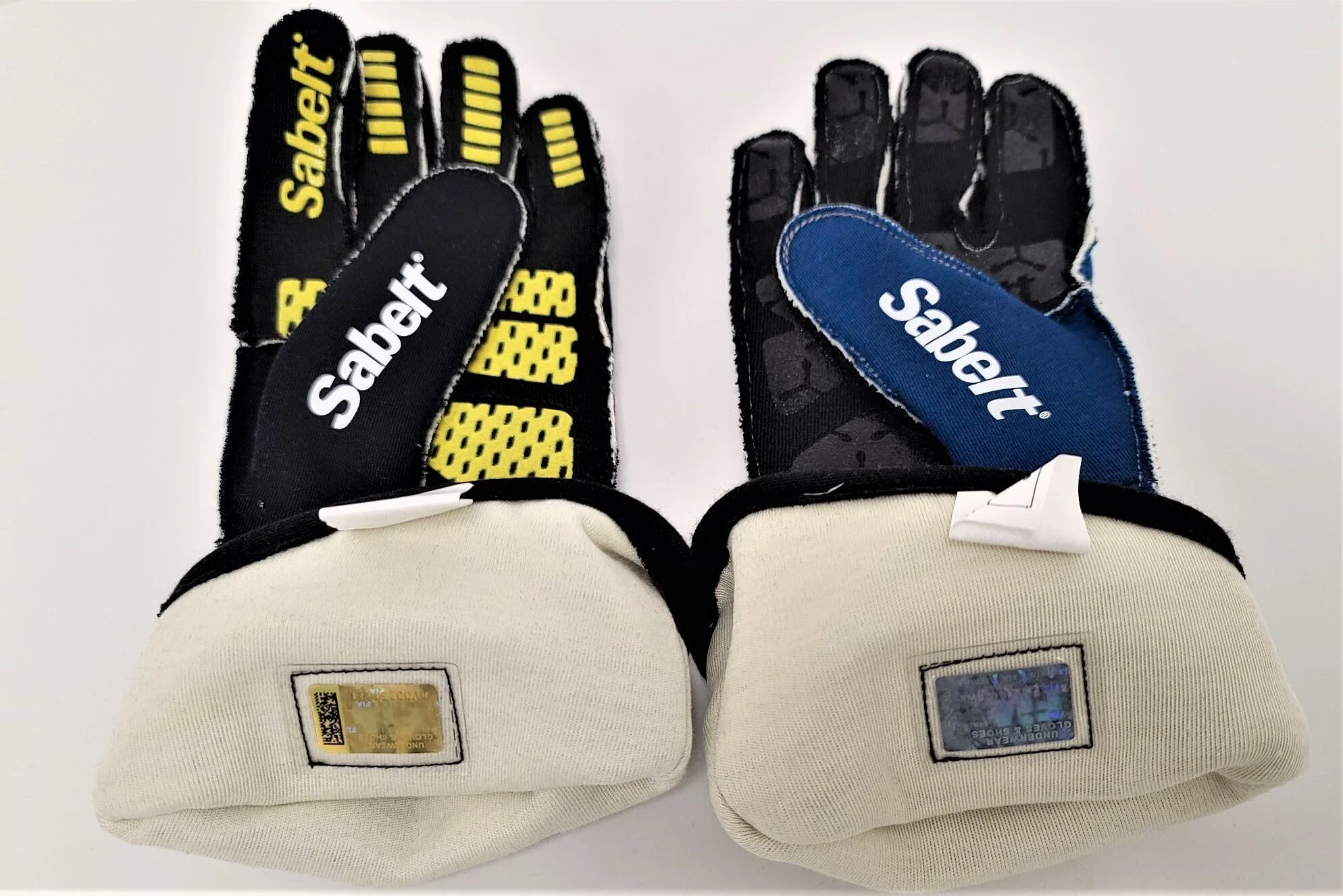Racing Gloves - what makes them different and why you should wear them ...