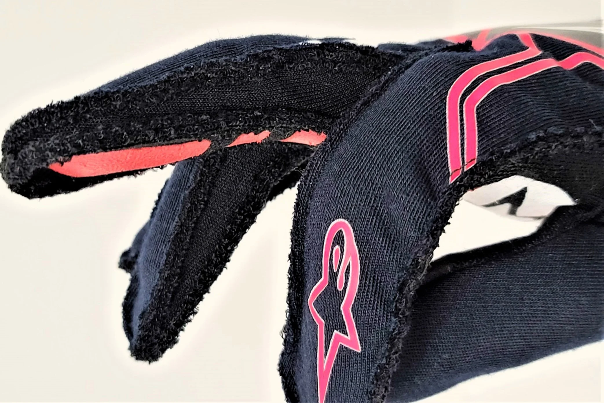 Racing Gloves - what makes them different and why you should wear them ...