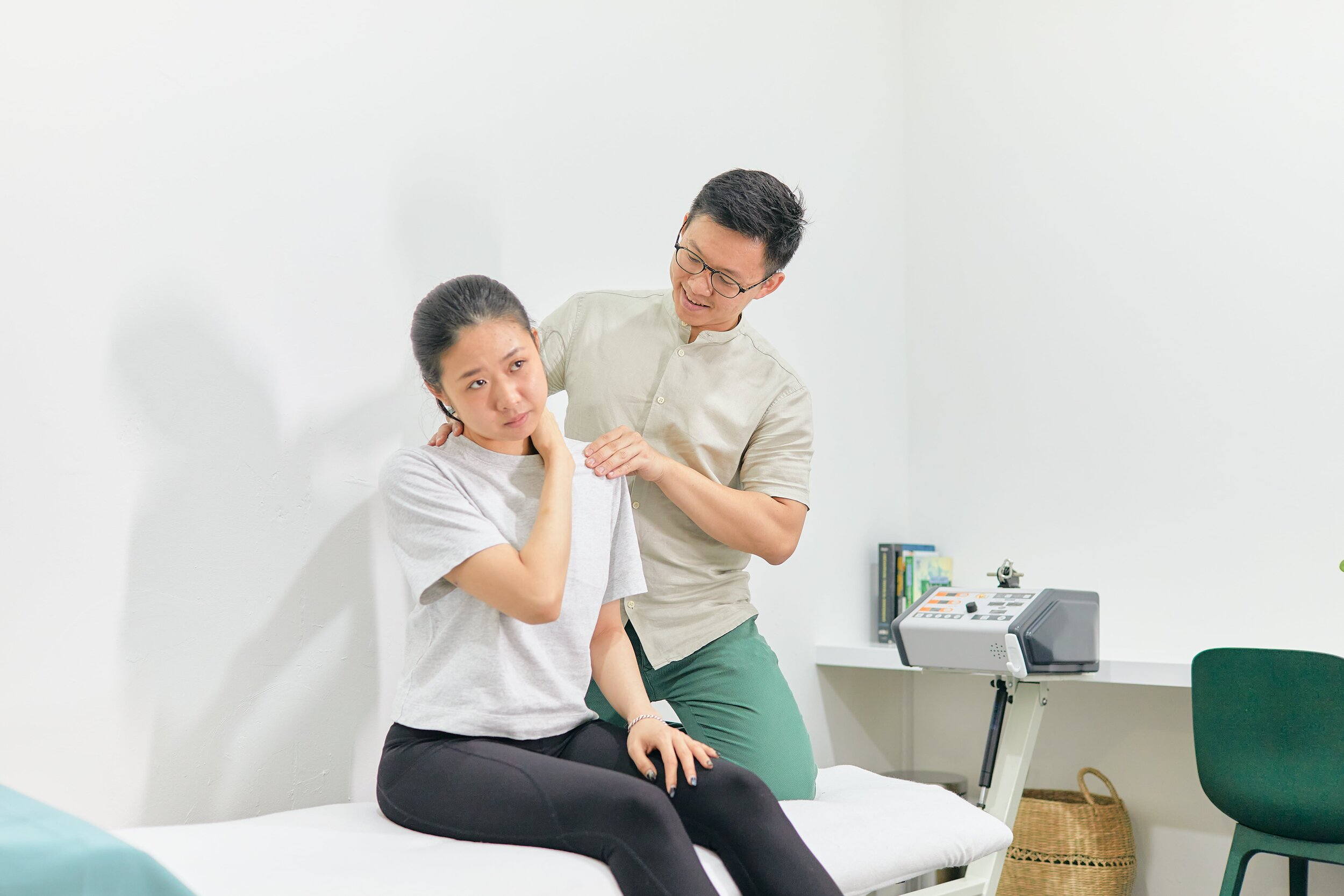 Physiotherapy in Singapore, Orchard Rd. — FHYSIO