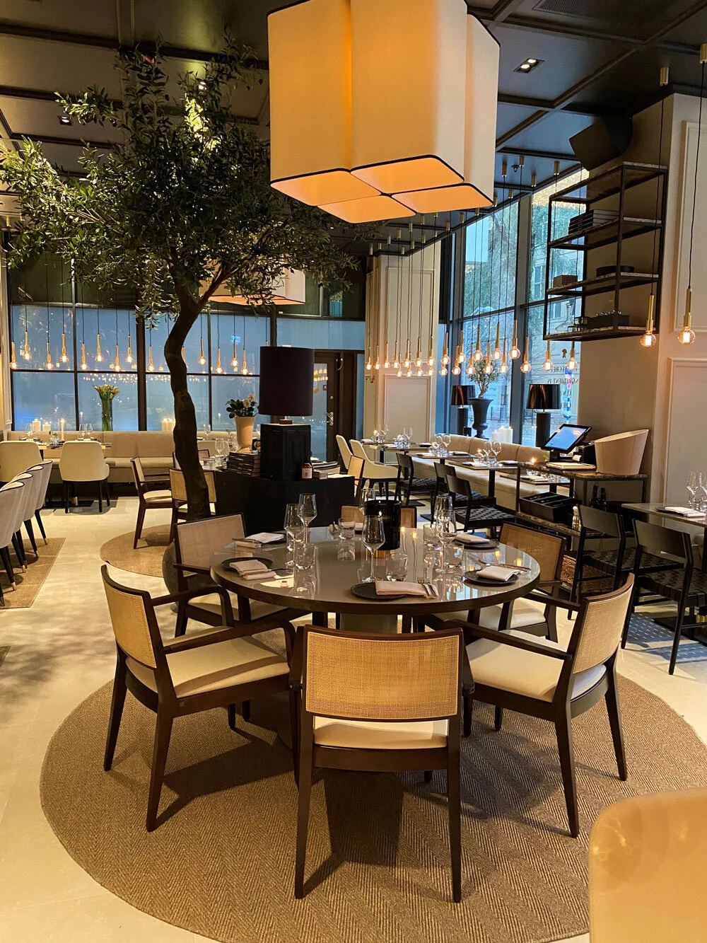 Italian restaurant La Perla