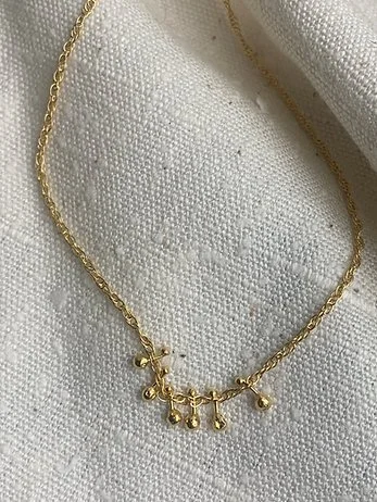 APRIL MARCH AMELIA 9CT RECYCLED GOLD NECKLACE WITH 18' CHAIN — Peacock ...