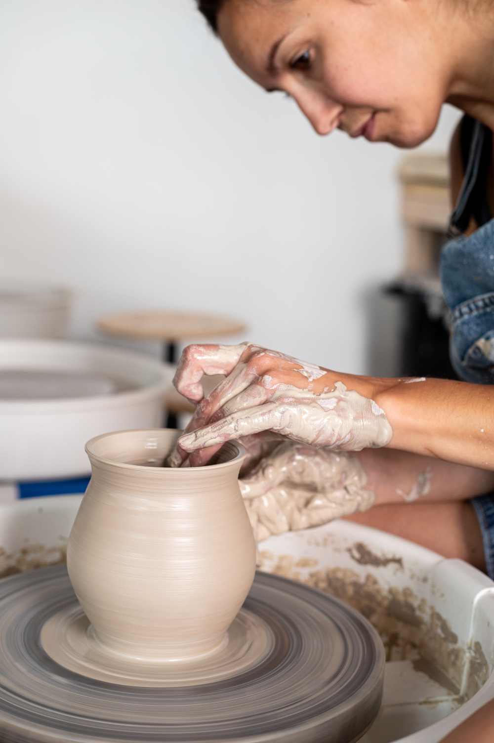 Elena Papandreou : une reconversion suite à un cancer du sein — Minuit ...