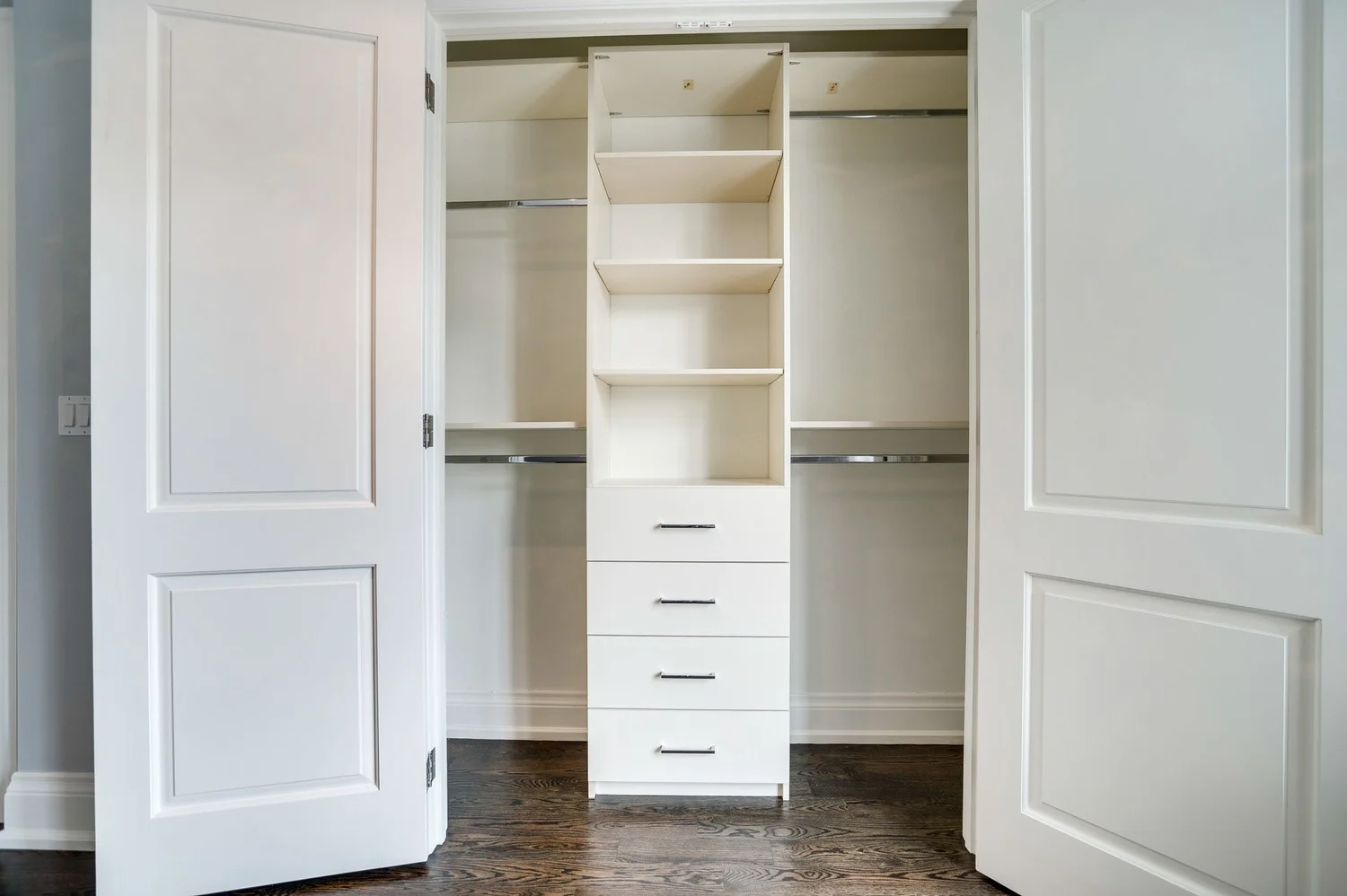 Custom Homes Finish Carpentry | Finish Trim Carpenter | The Finish ...