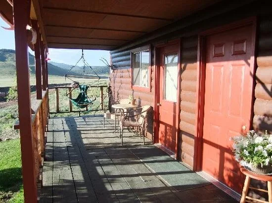 Bunkhouse Rooms — Badger Creek Ranch