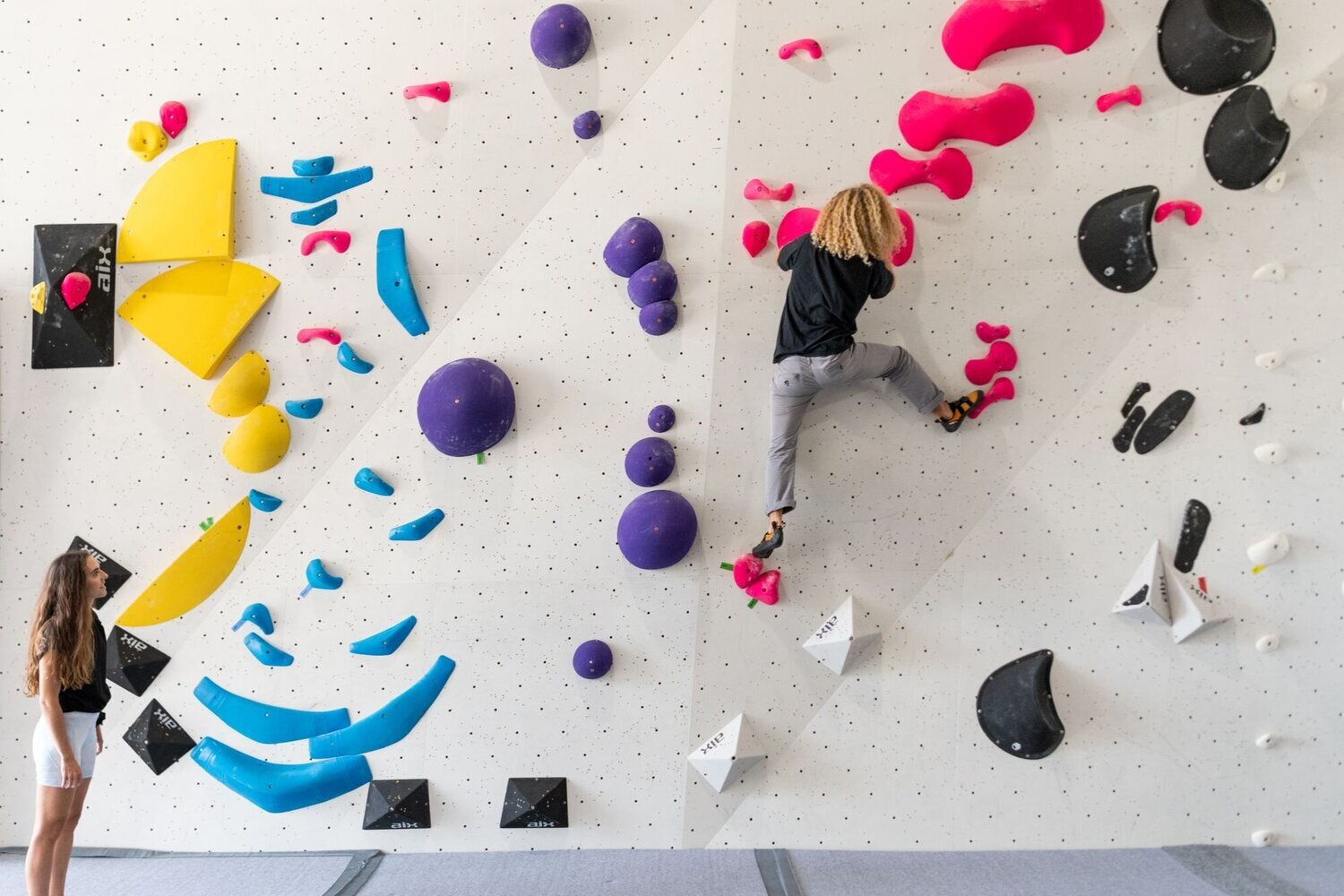 Boulder Heads Indoor Climb