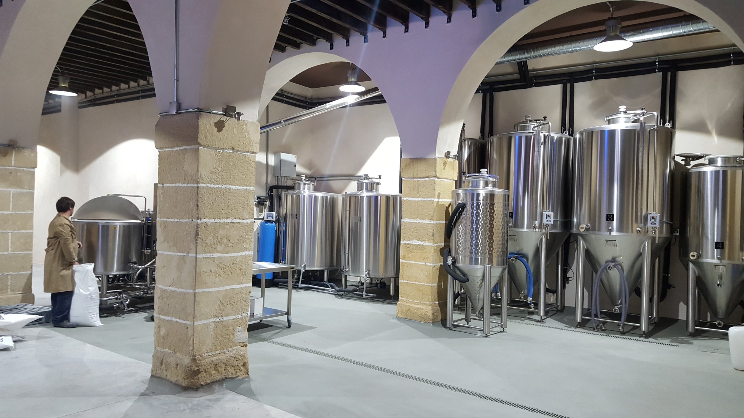 Clientes — SlowBeer | Experts In The Creation Of Microbrewery