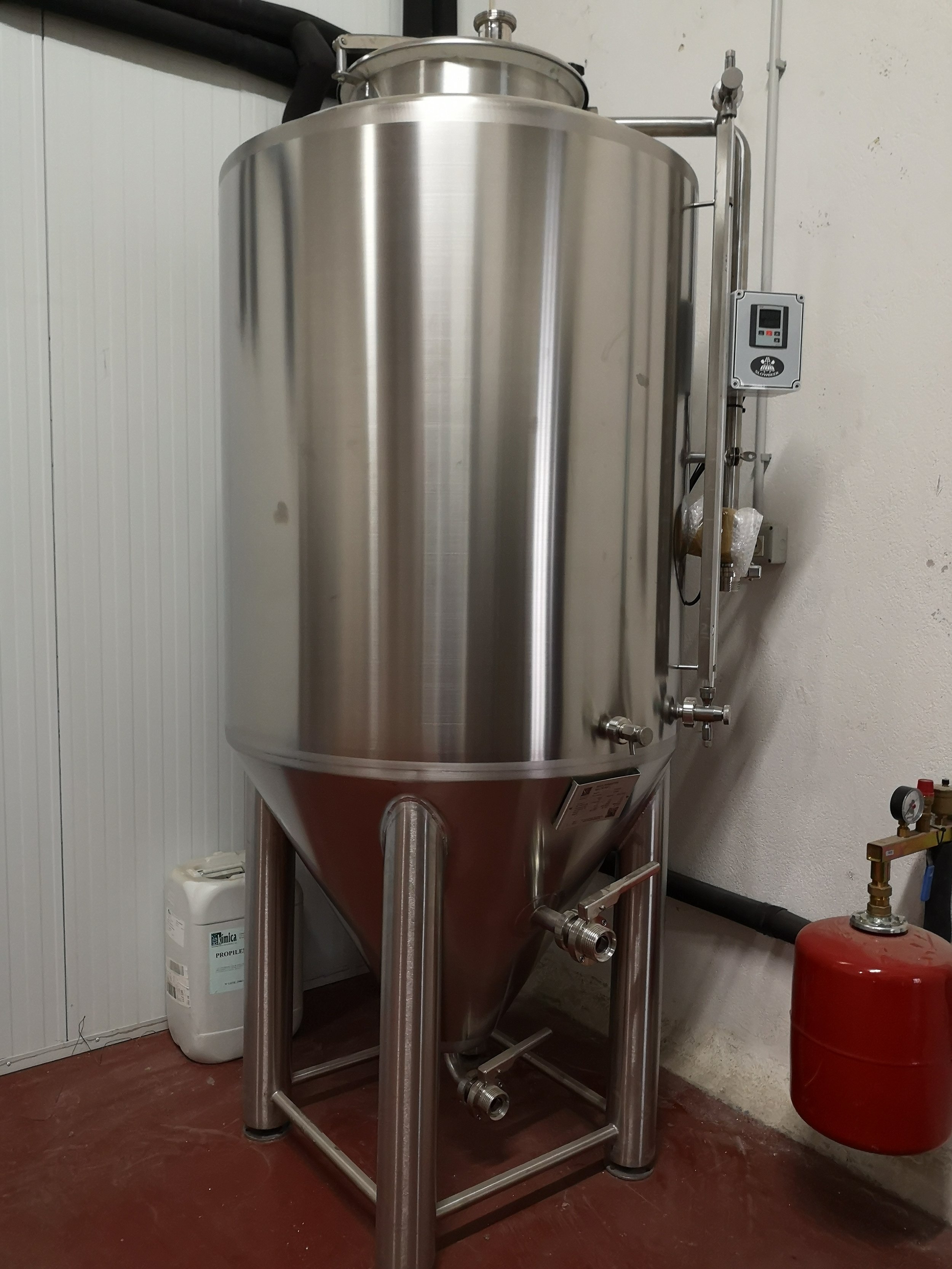 Fermentadores — SlowBeer | Experts In The Creation Of Microbrewery