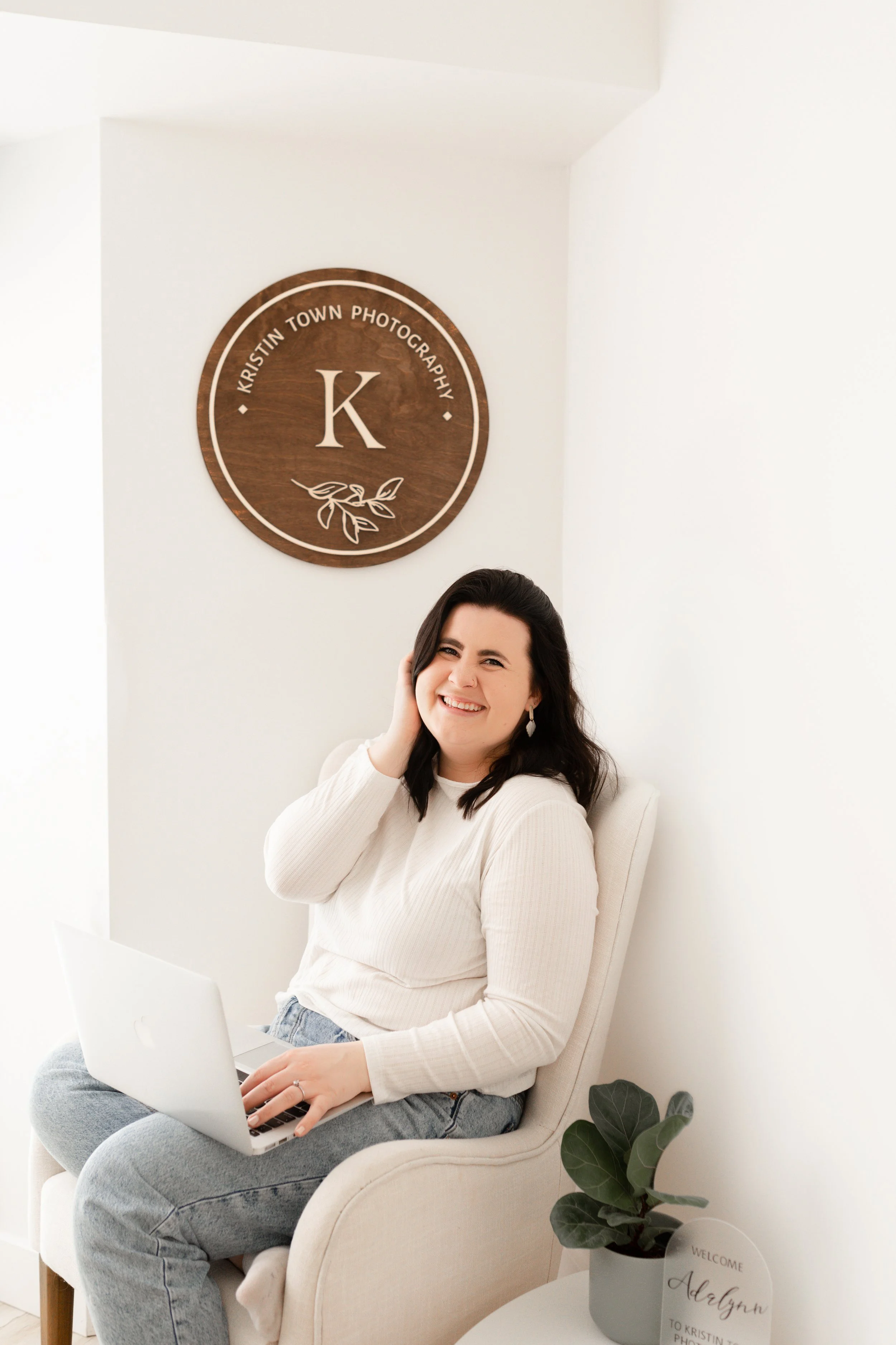 Kristin Town Photography - Kitchener-Waterloo Newborn Photographer