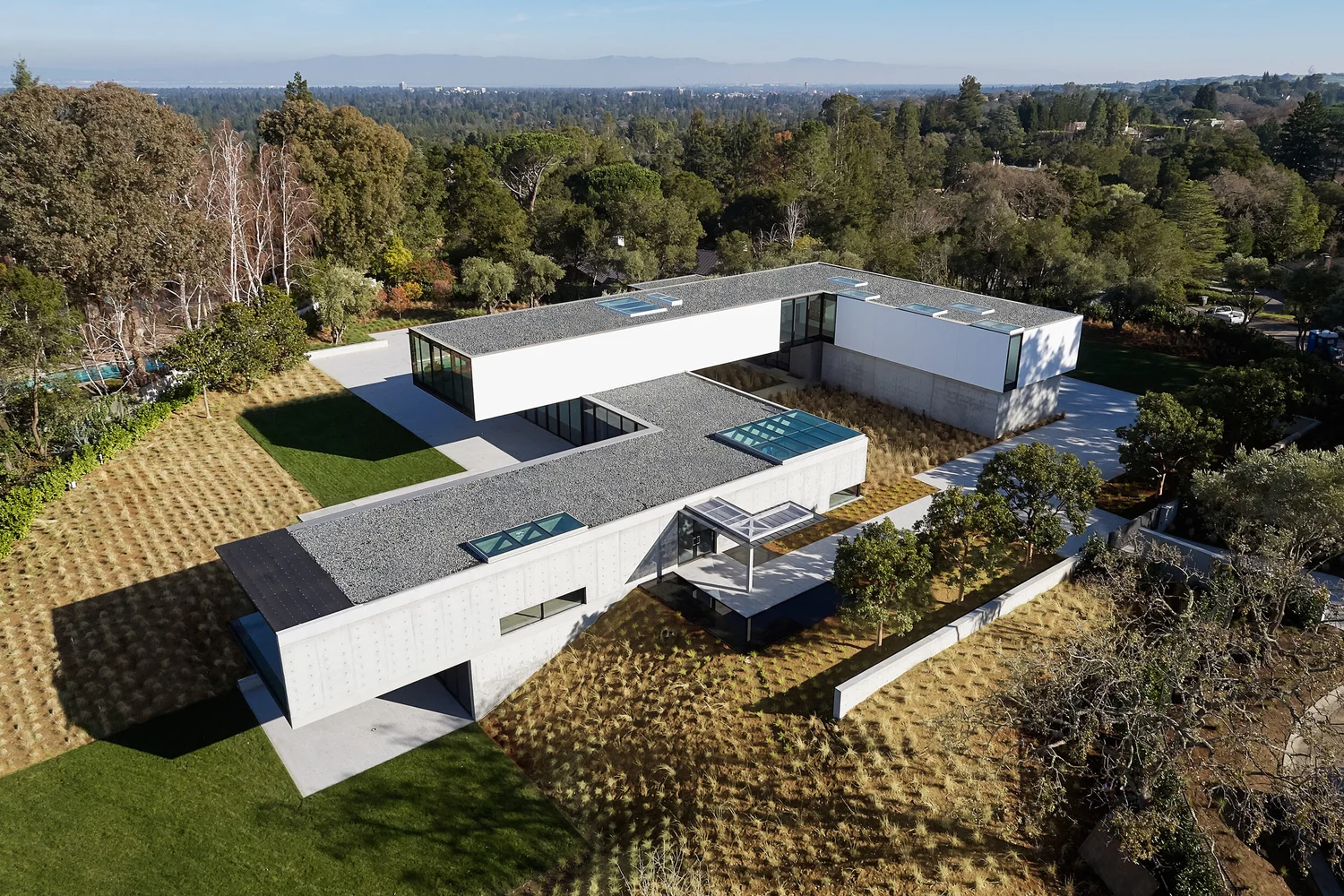 OZ Residence | Discover Modern Living - Explore Now — Stanley Saitowitz ...