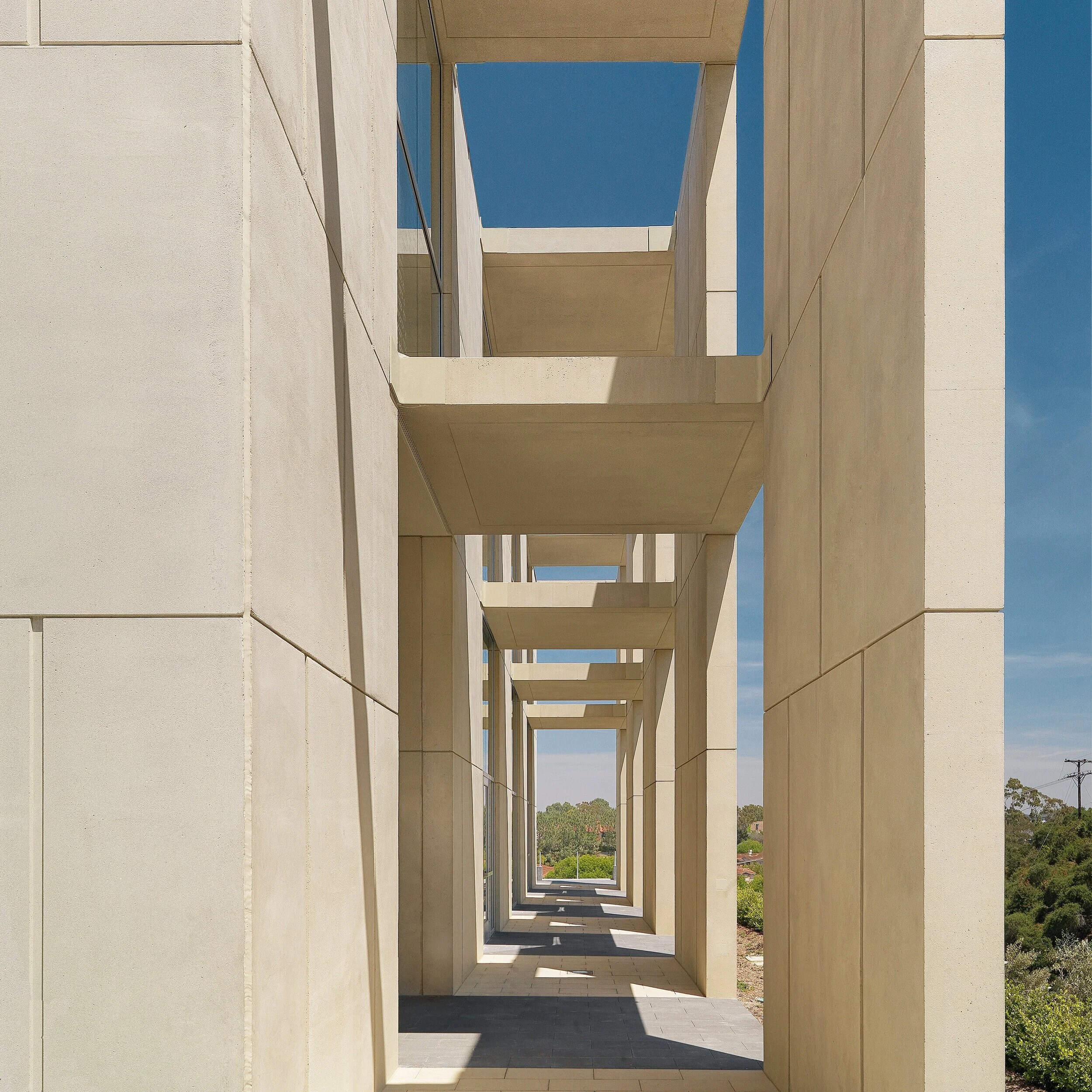 Office — Stanley Saitowitz | Natoma Architects Inc.