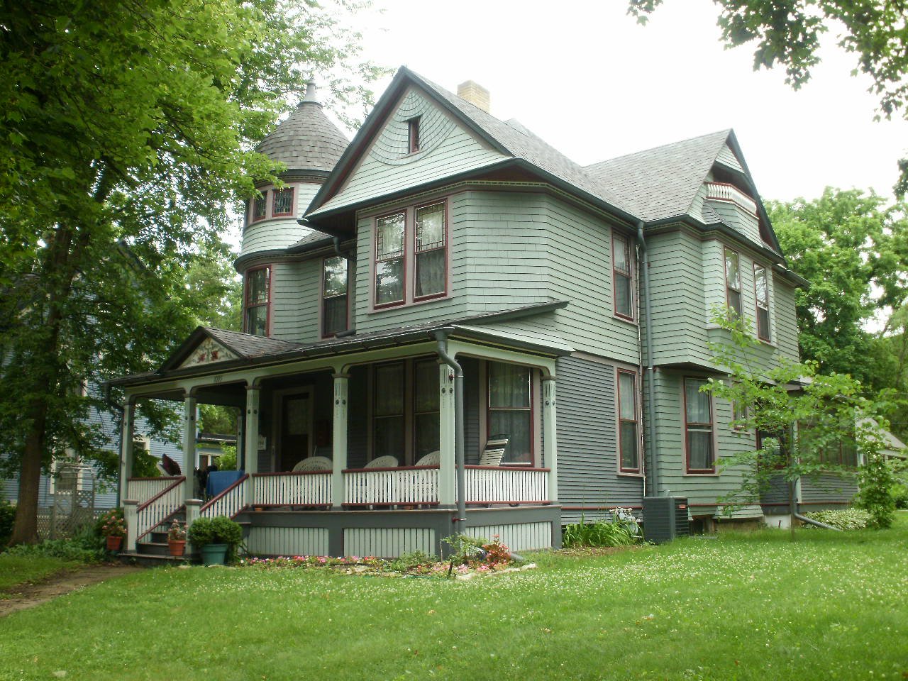 Historic Elgin House Tour