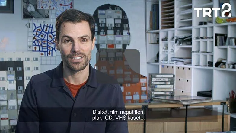 Artist creating new life from obsolete tech | Nick Gentry