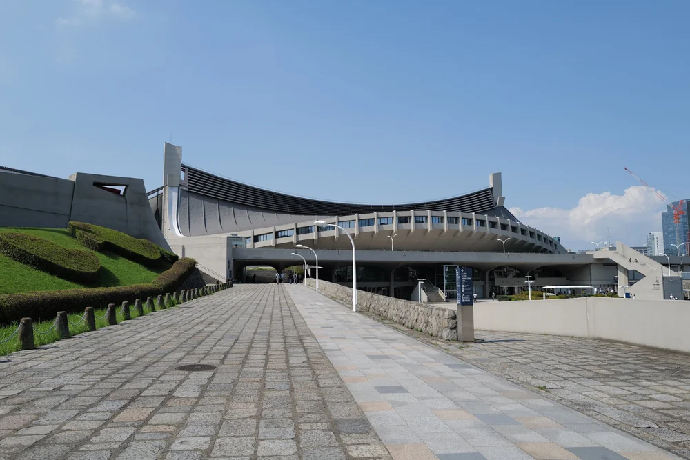 Yoyogi National Gymnasium - Tokyo - by Kenzo Tange | Explore Iconic ...