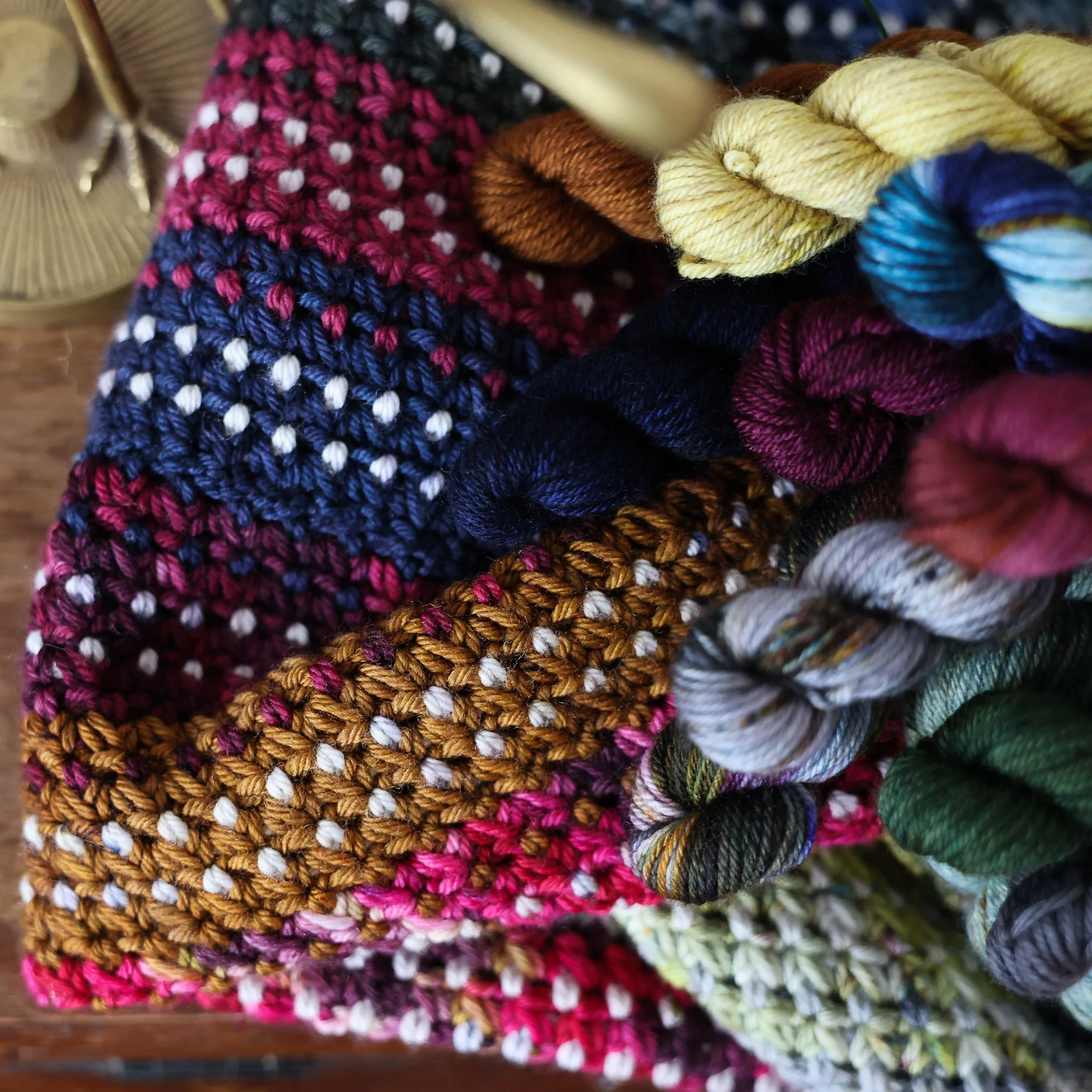 Jester Cowl [Beginner Pattern] | KnotBadBritt