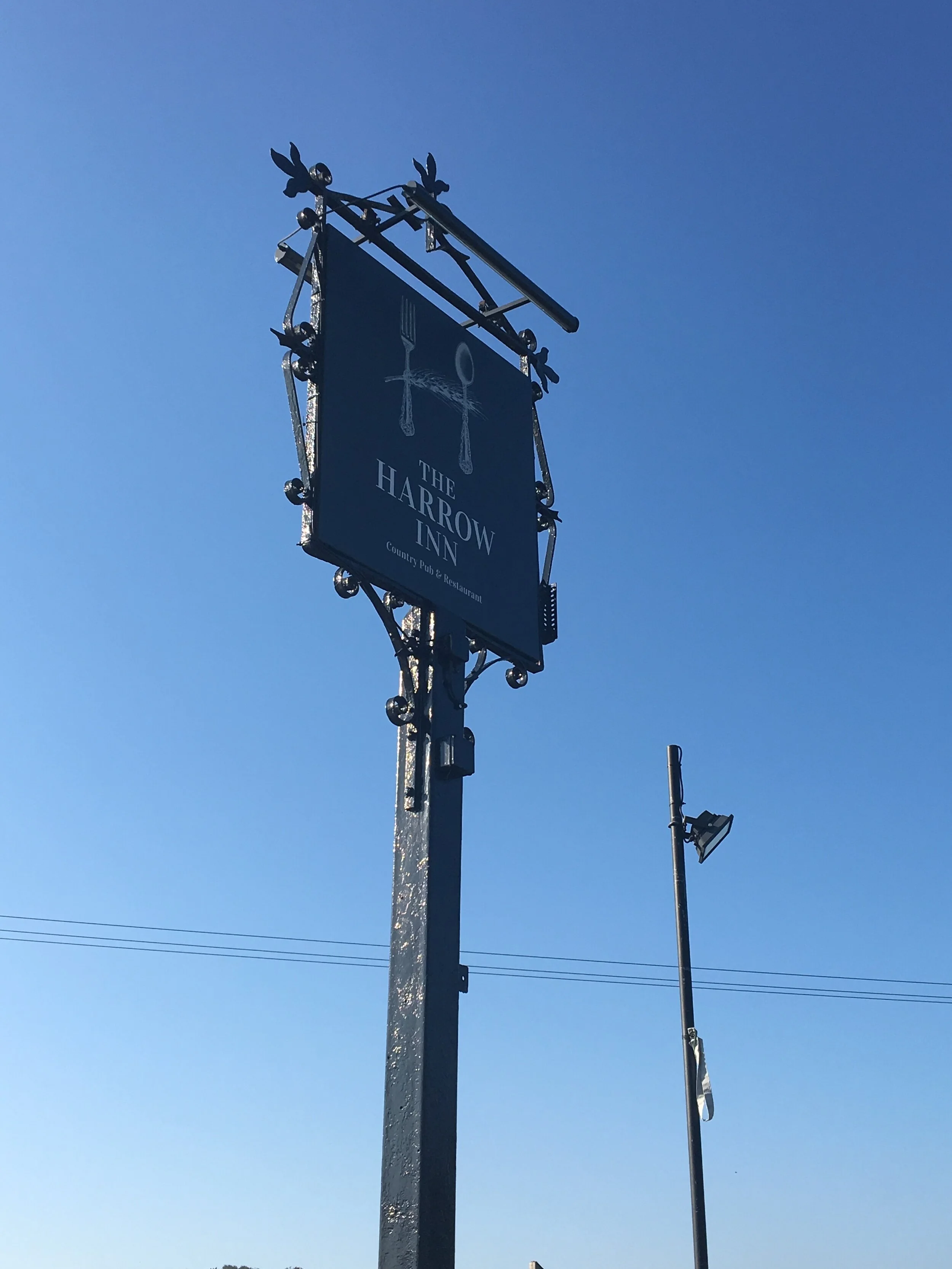 The Harrow Inn, Lidsing