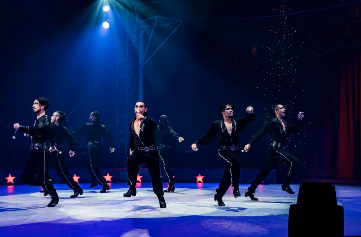 Summer — Hippodrome Circus