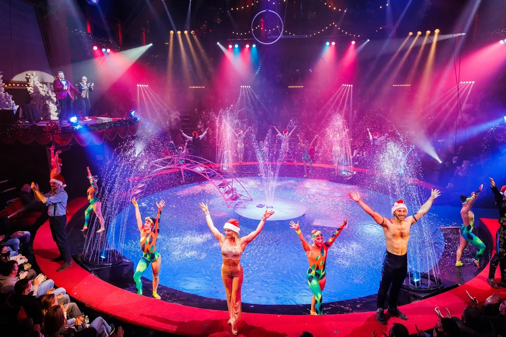 Christmas — Hippodrome Circus