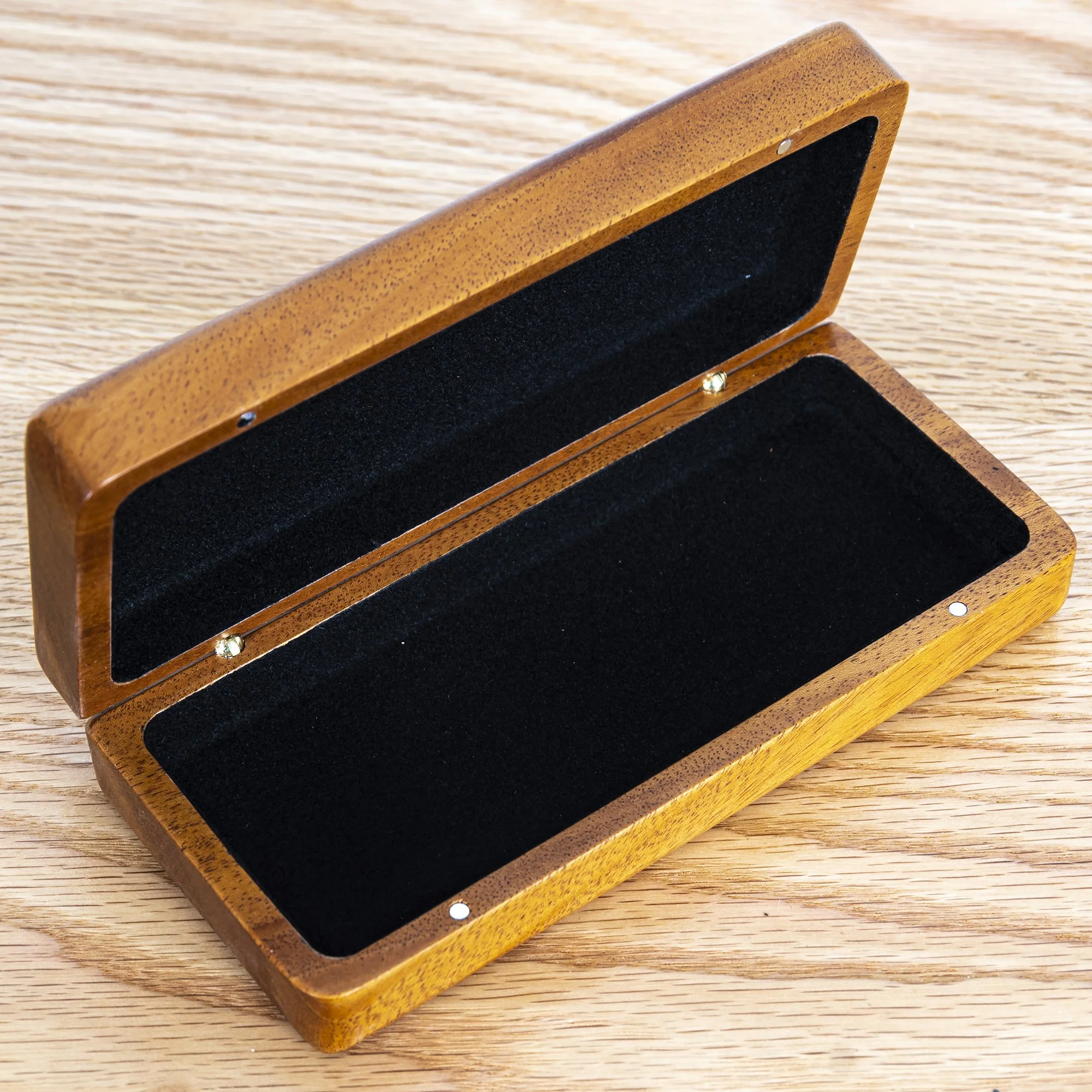 Mahogany Hardwood Case for Glasses and Sunglasses — T. Weatherhead & Co.