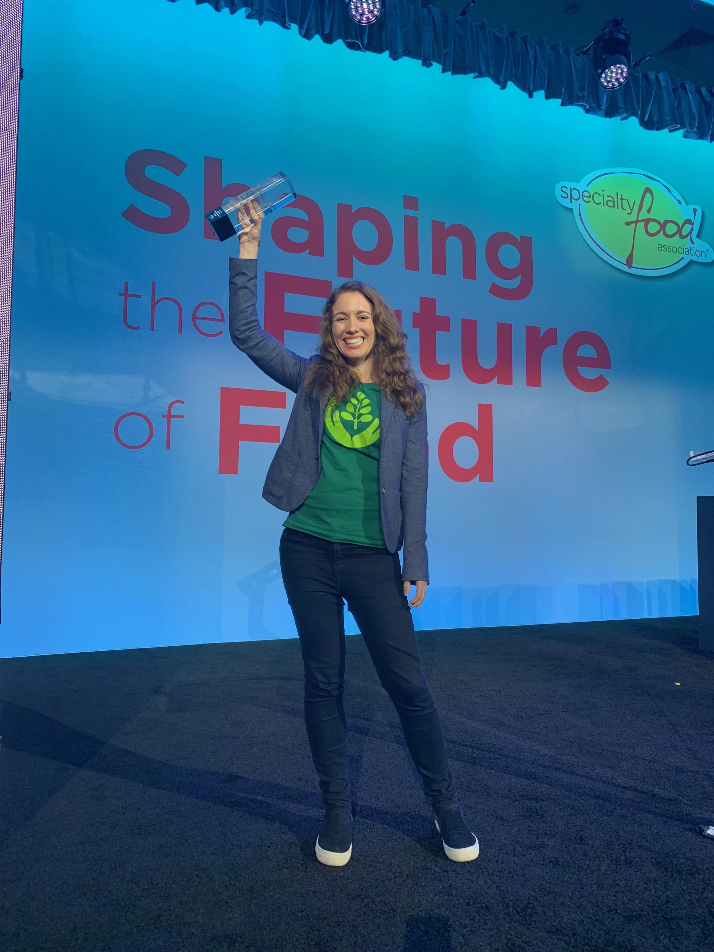 About — Lisa Marie Curtis