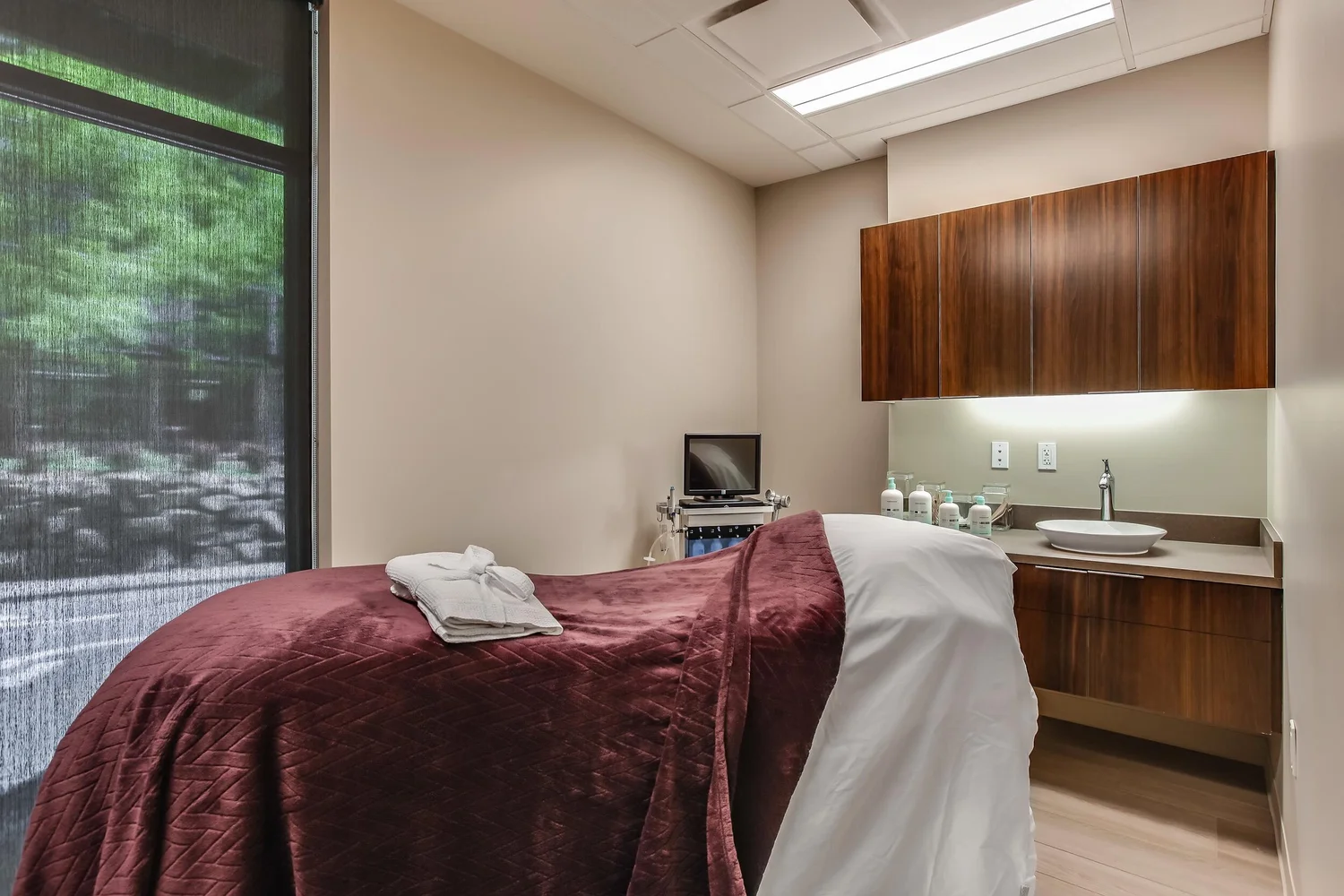 NewVue Plastic Surgery — JPC Architects