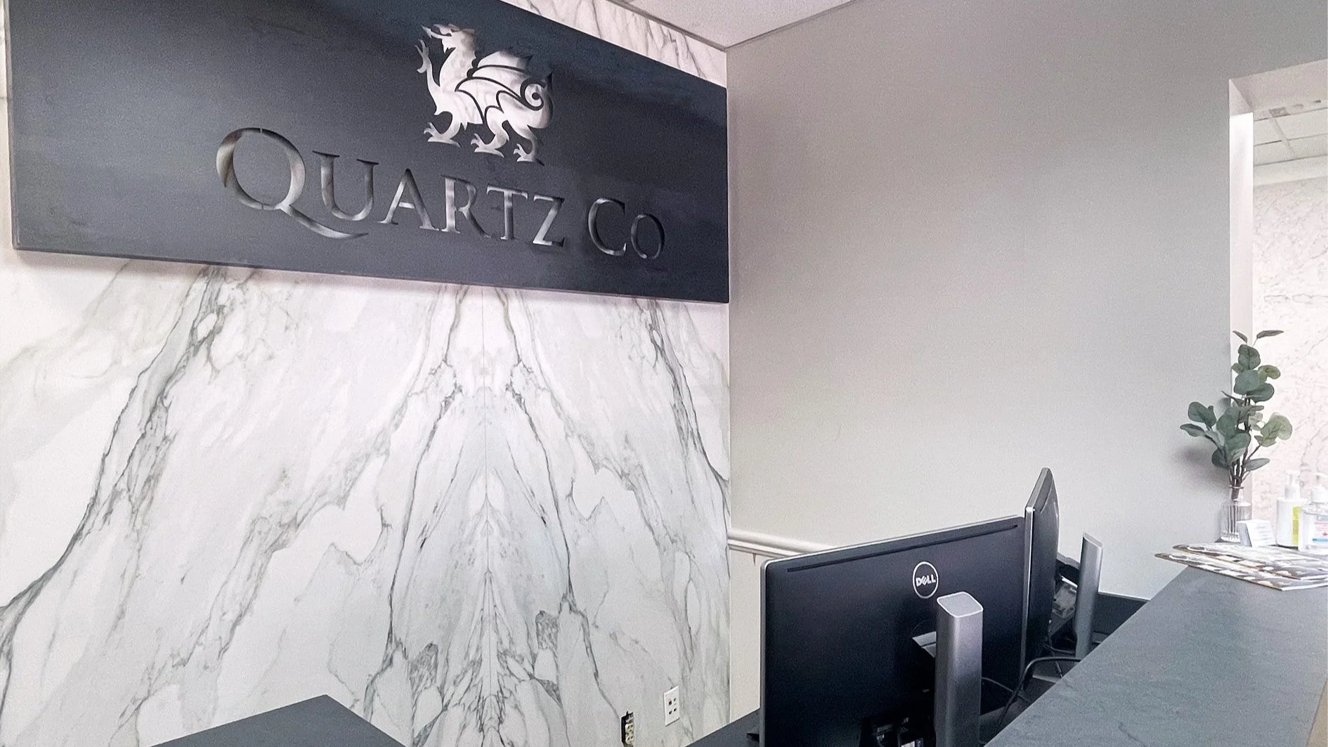 Quartz Countertops Mississauga for Home and Office