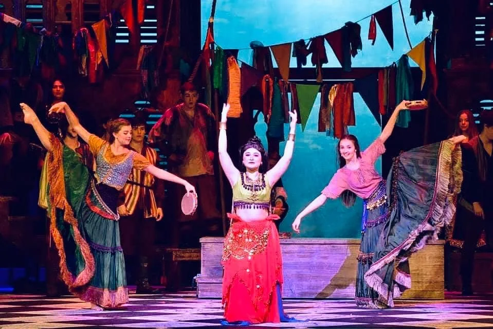 COSTUMES — Spotlight Costumes